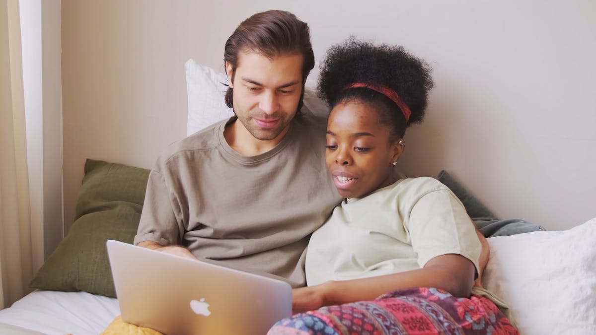 People Talking Videos, Download The BEST Free 4k Stock Video Footage ...