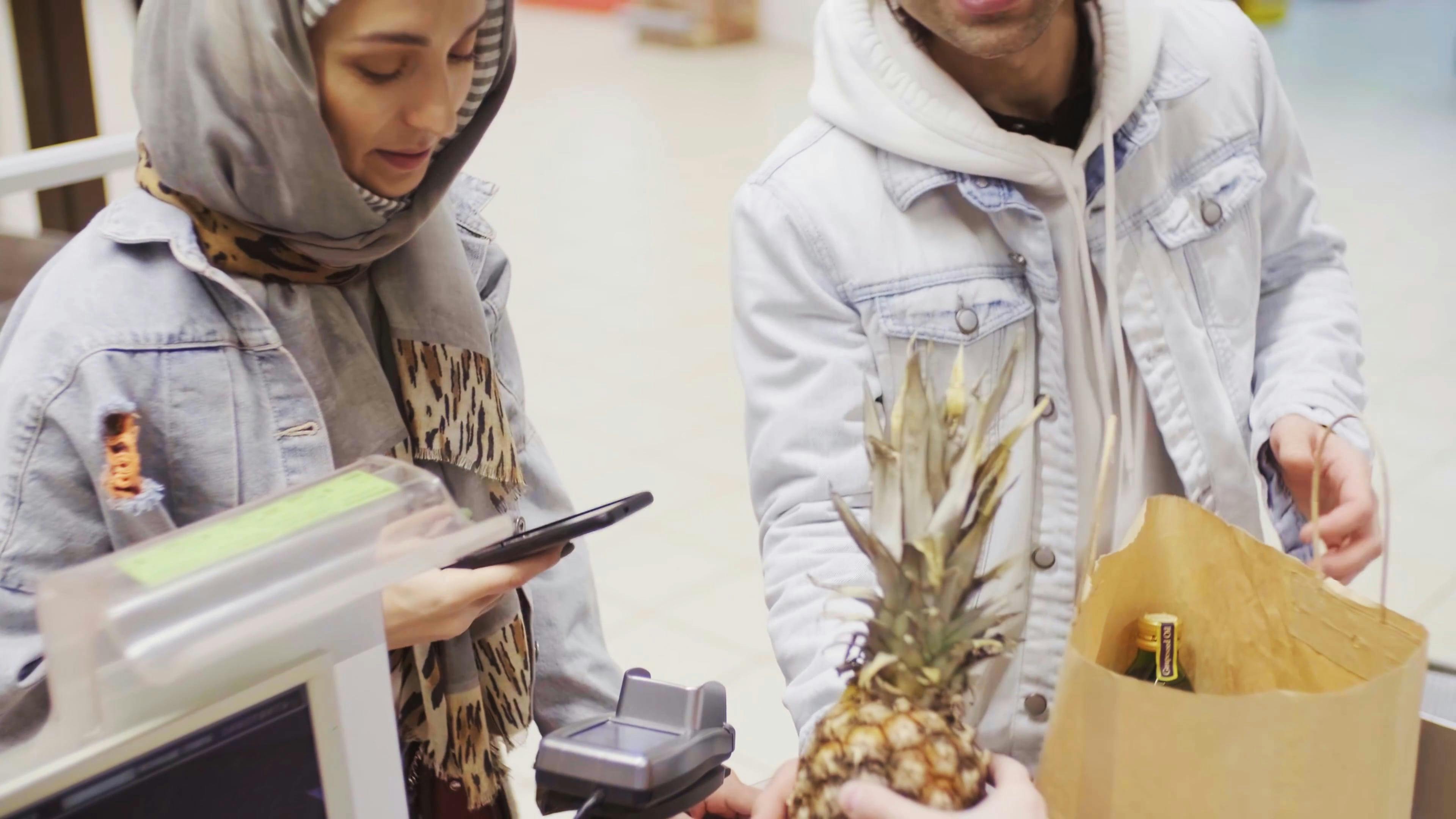 A Cashier using Cash Register Monitor for Payment Transaction Free ...