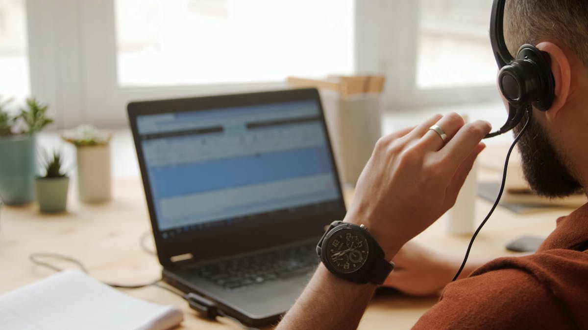 Customer Service Videos, Download The BEST Free 4k Stock Video Footage ...