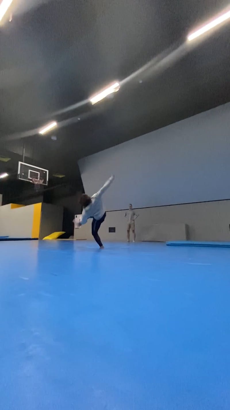 Man Falling Videos, Download The BEST Free 4k Stock Video Footage & Man ...