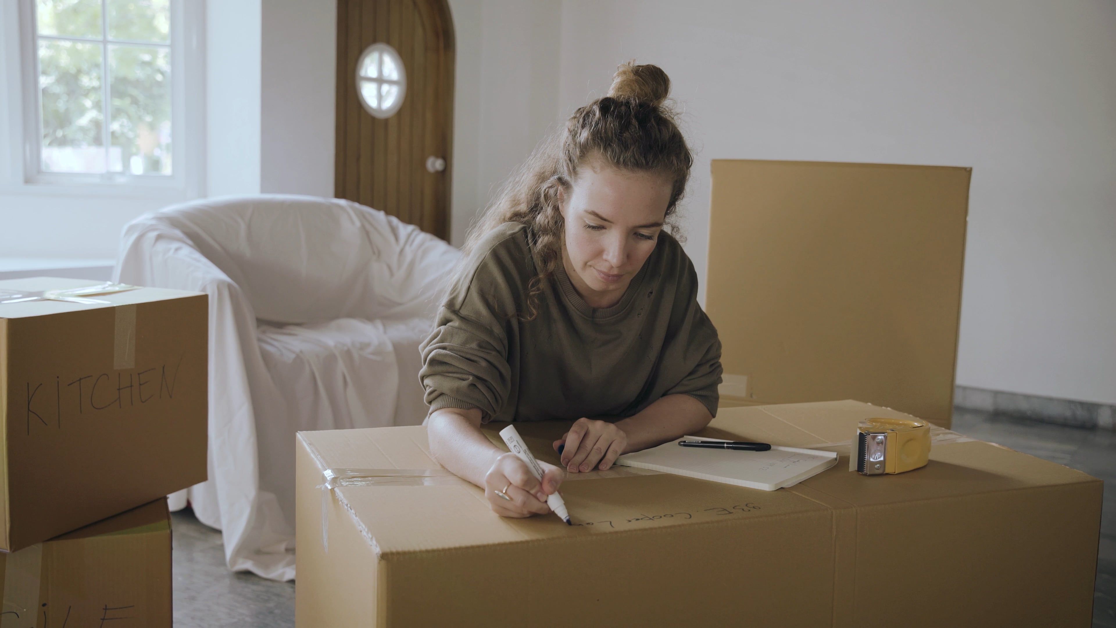 Woman Labelling A Box Free Stock Video Footage, Royalty-Free 4K & HD ...