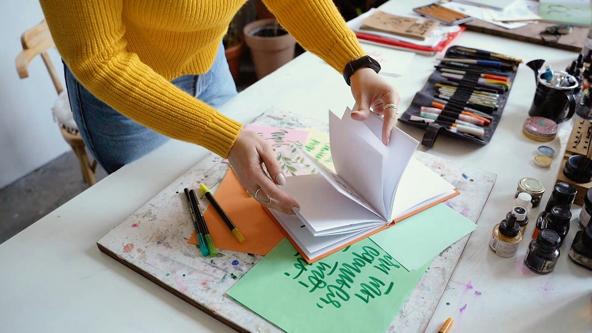 Writing Portfolio Videos, Download The BEST Free 4k Stock Video Footage ...