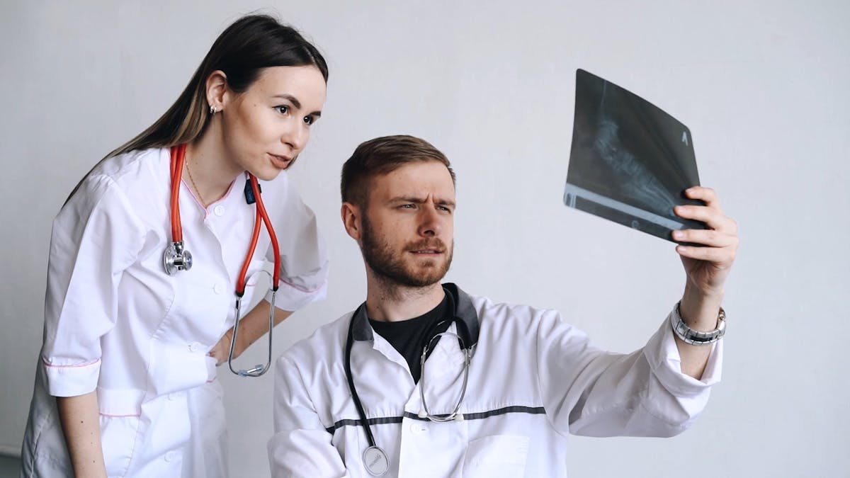 Doctor Videos, Download The BEST Free 4k Stock Video Footage & Doctor ...