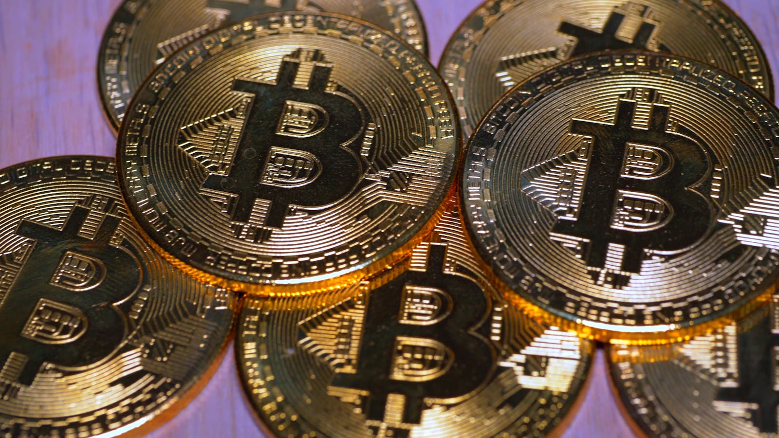 Bitcoin Videos, Download The BEST Free 4k Stock Video Footage & Bitcoin ...