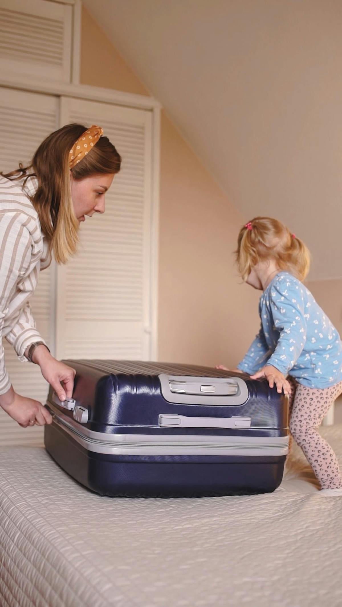 Packing A Bag Videos, Download The BEST Free 4k Stock Video Footage ...