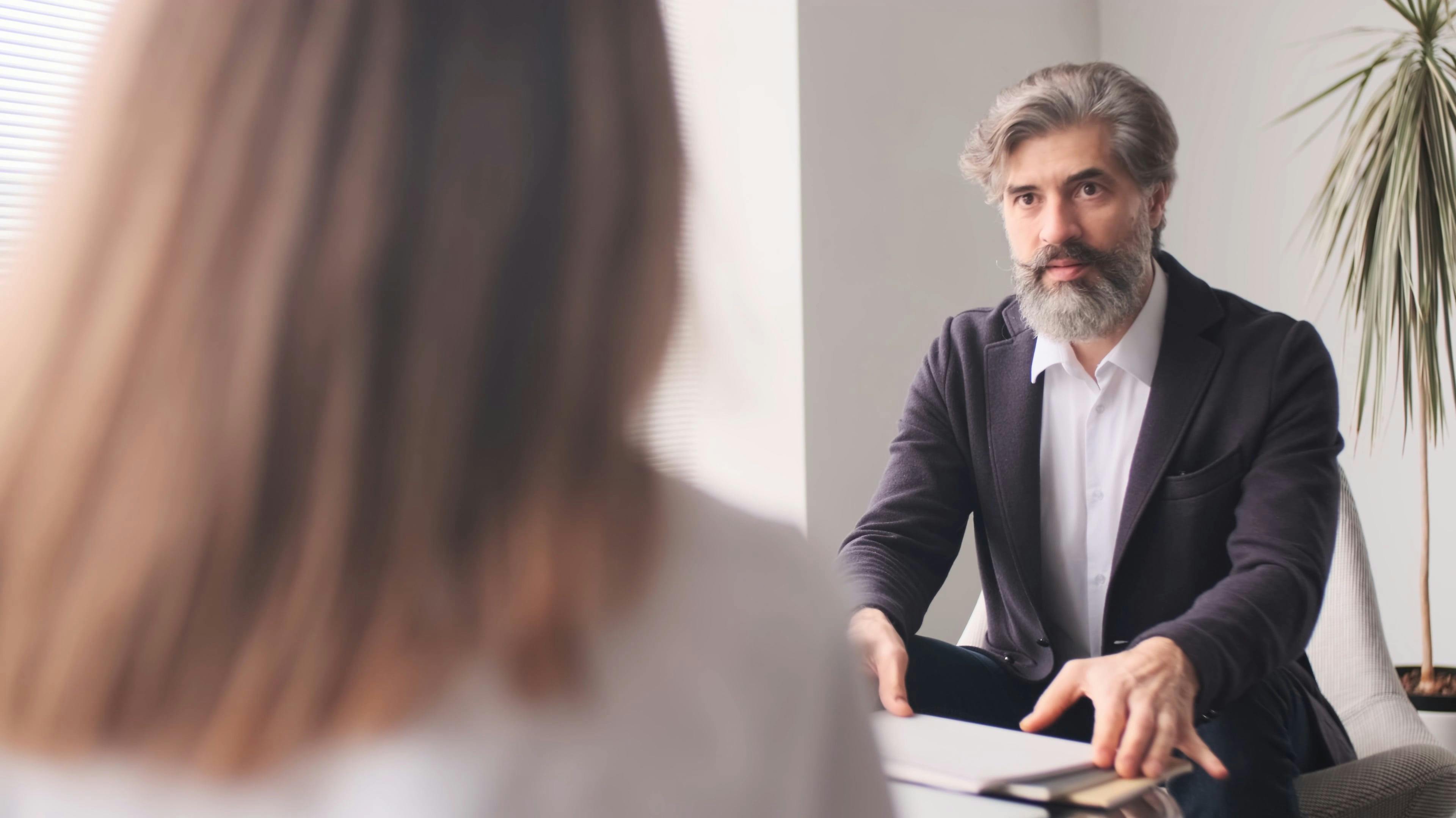 People Meeting Videos, Download The BEST Free 4k Stock Video Footage ...