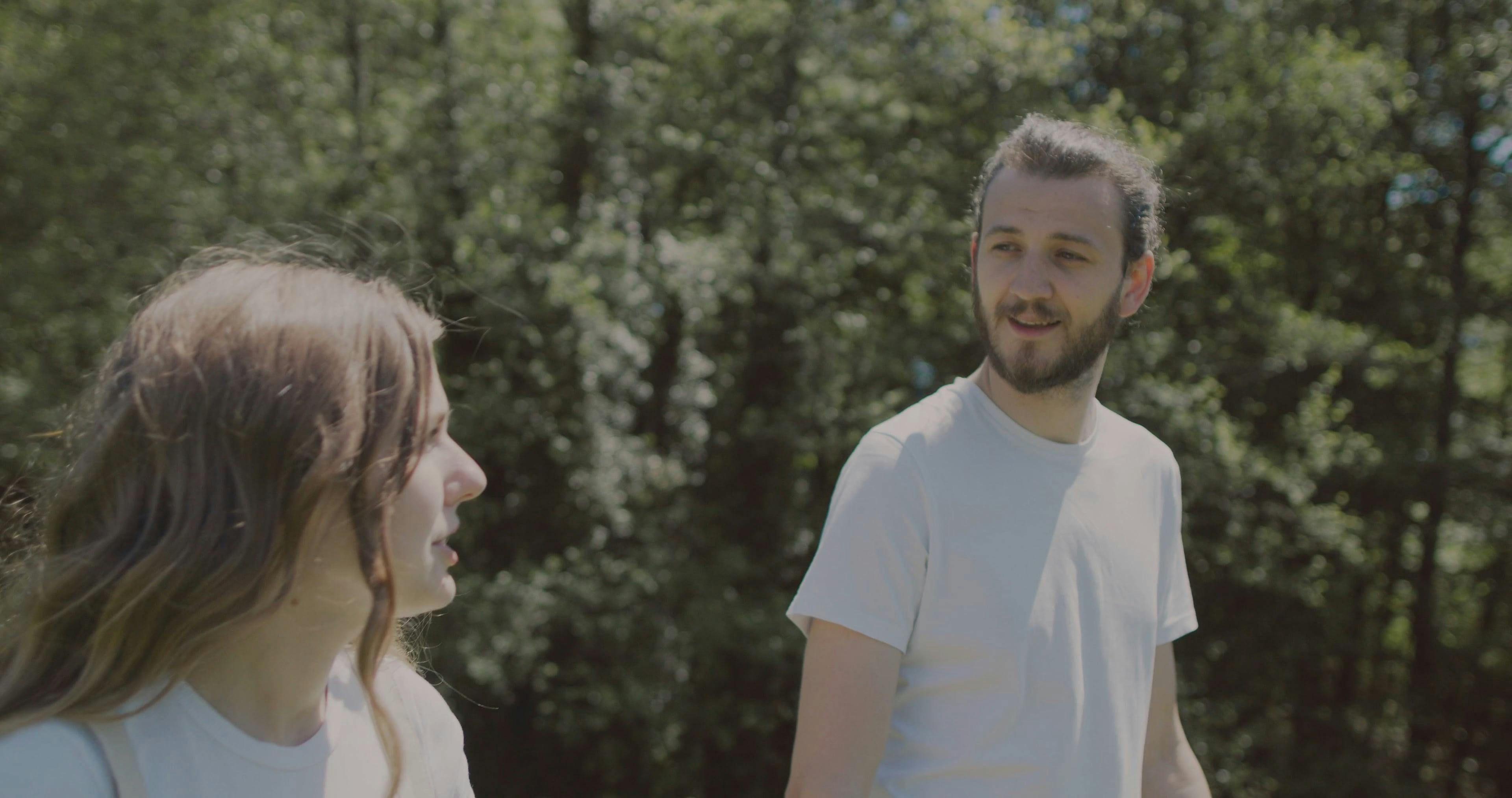 People Escaping Videos, Download The BEST Free 4k Stock Video Footage ...