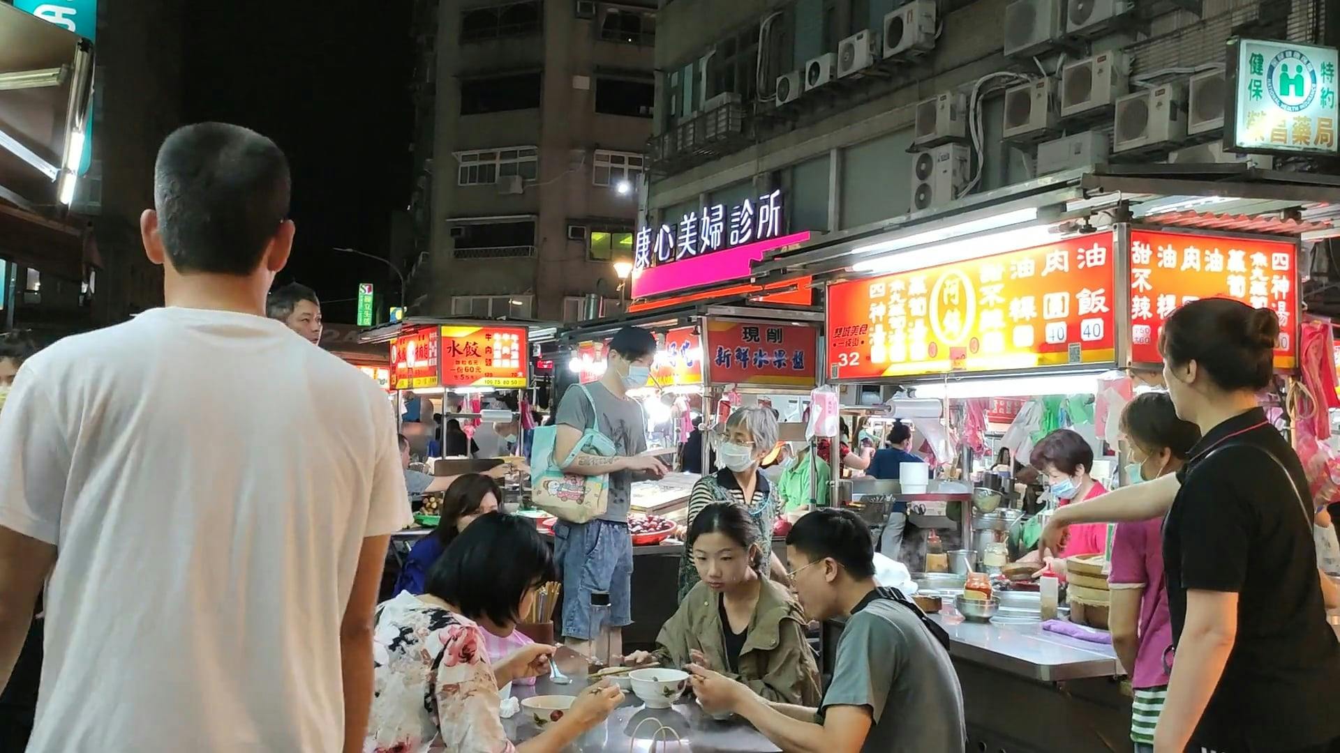 Crowd Line Videos, Download The BEST Free 4k Stock Video Footage ...