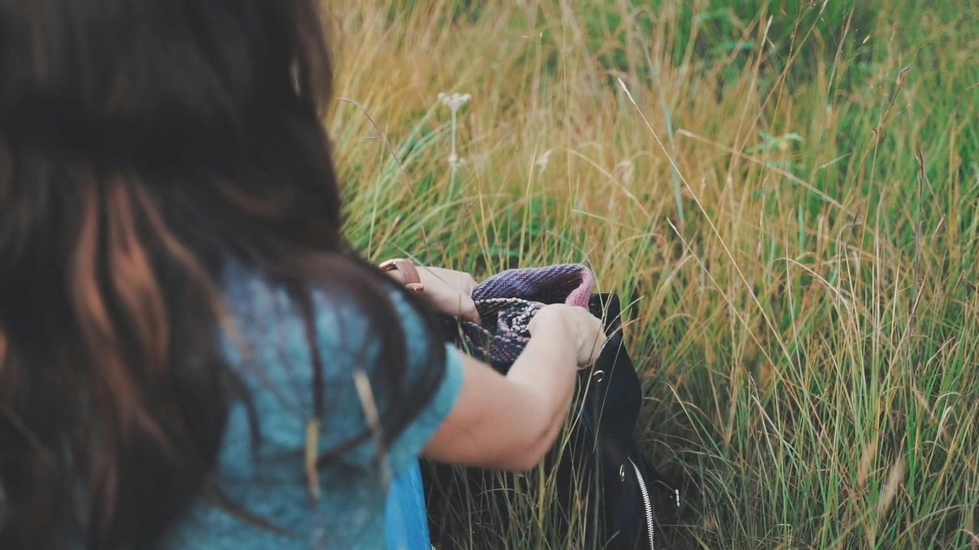 Unpack Field Videos, Download The BEST Free 4k Stock Video Footage ...