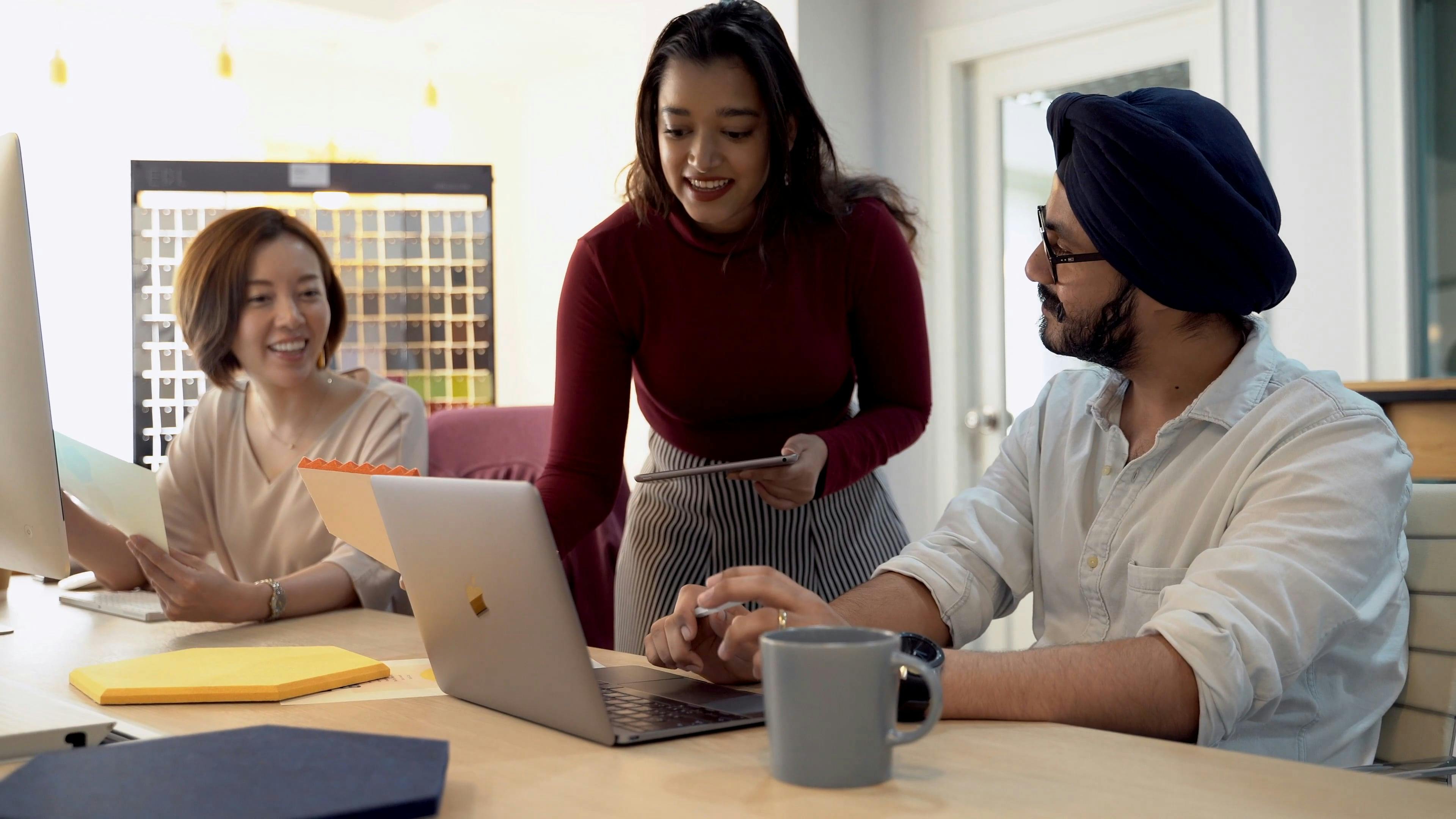 Technology In Workplace Videos, Download The BEST Free 4k Stock Video ...