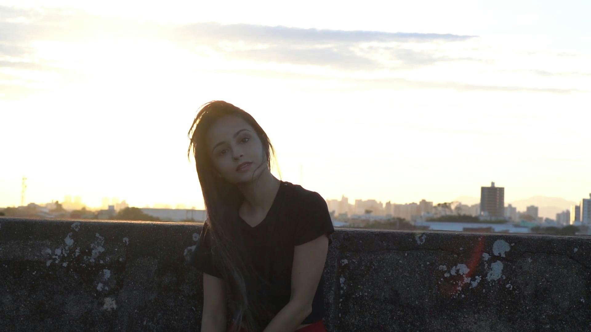 Video Of Woman Running Her Fingers Through Her Hair · Free Stock Video