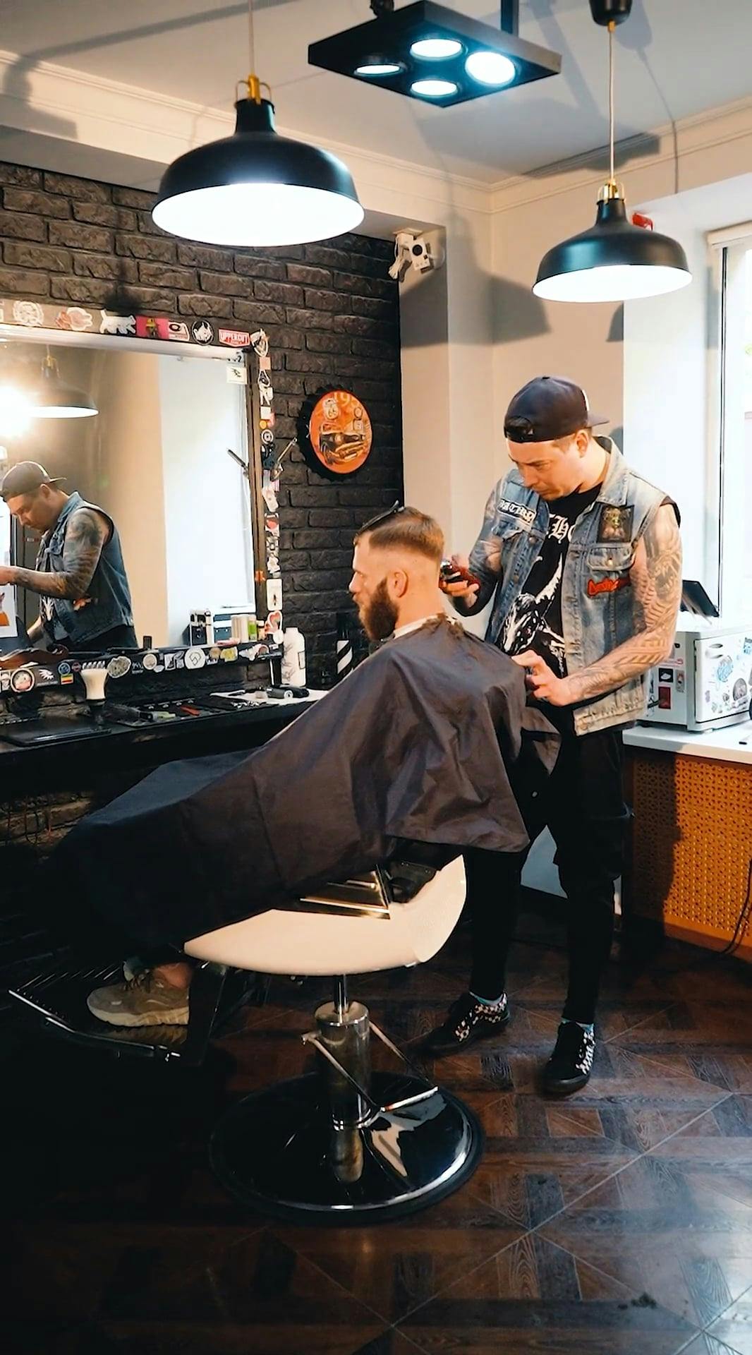 Urban Barbershop Videos, Download The BEST Free 4k Stock Video Footage ...