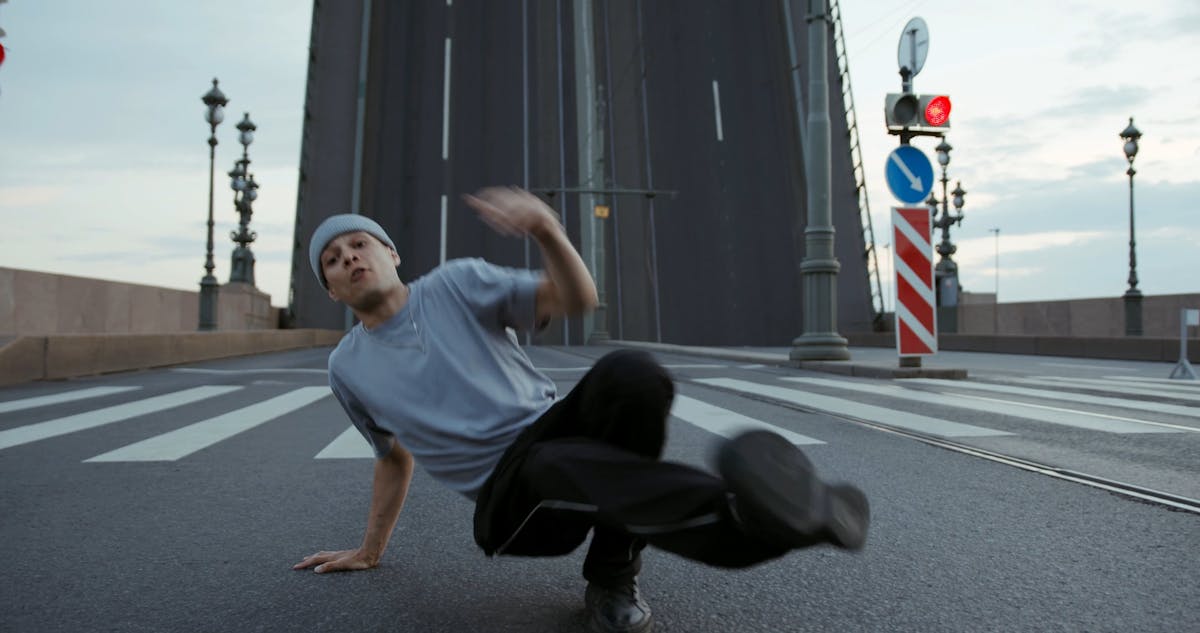 Break Dance Videos, Download The BEST Free 4k Stock Video Footage ...