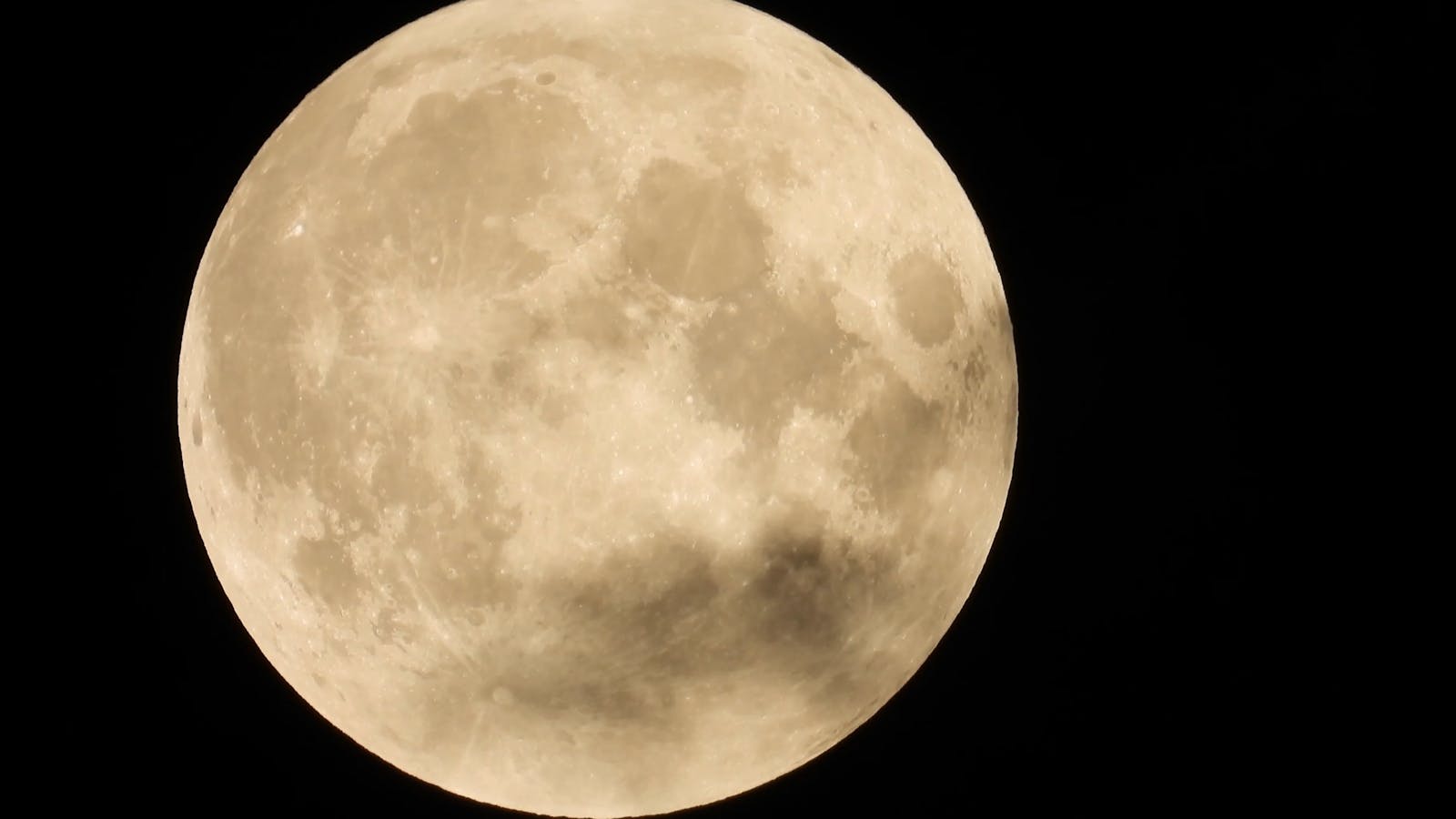 Full Moon 4k Videos, Download The BEST Free 4k Stock Video Footage ...