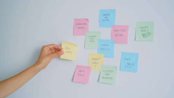 Post It Videos, Download The BEST Free 4k Stock Video Footage & Post It ...