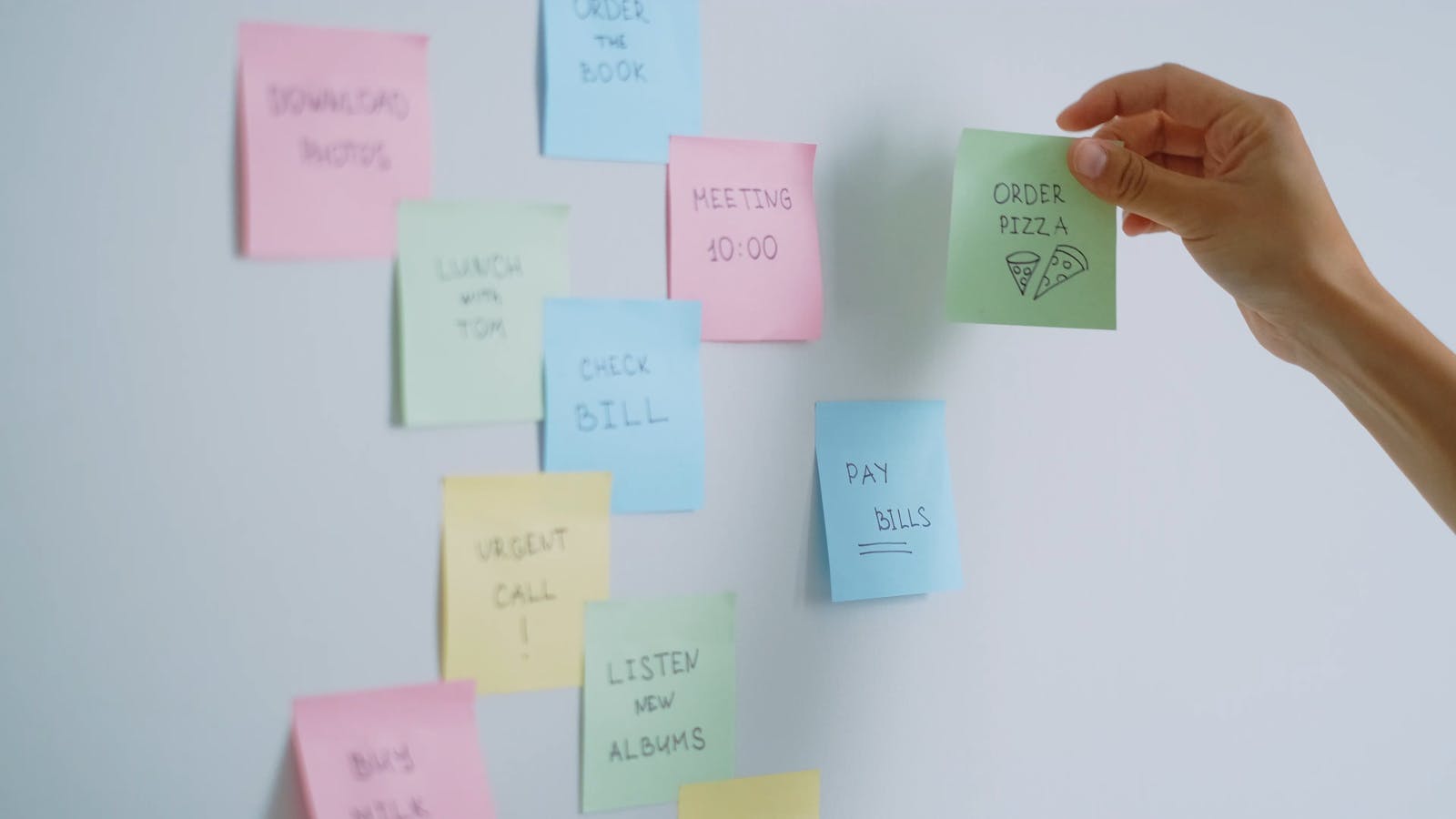 Post It Videos, Download The BEST Free 4k Stock Video Footage & Post It ...