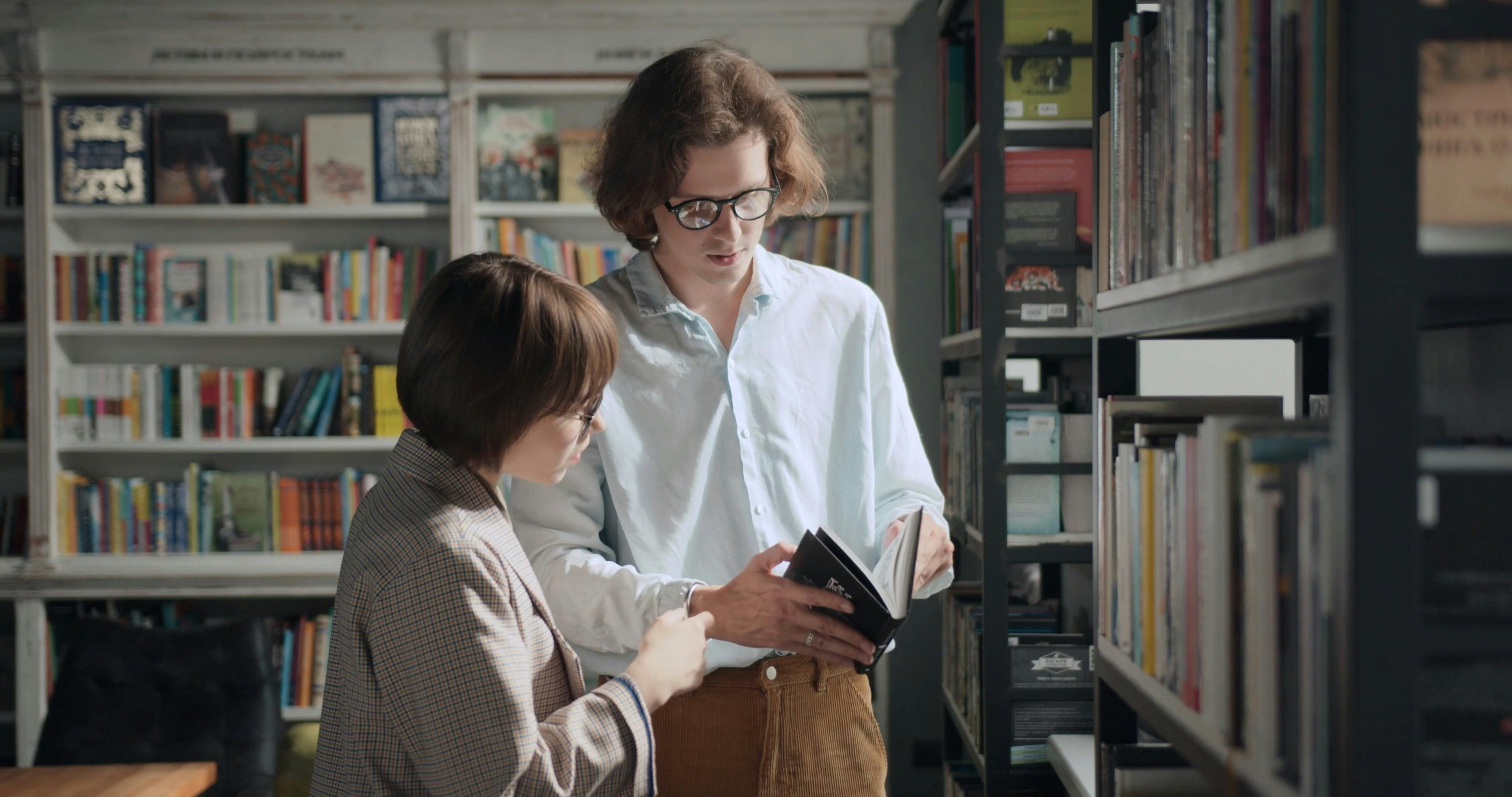 Cozy Library Videos, Download The BEST Free 4k Stock Video Footage ...