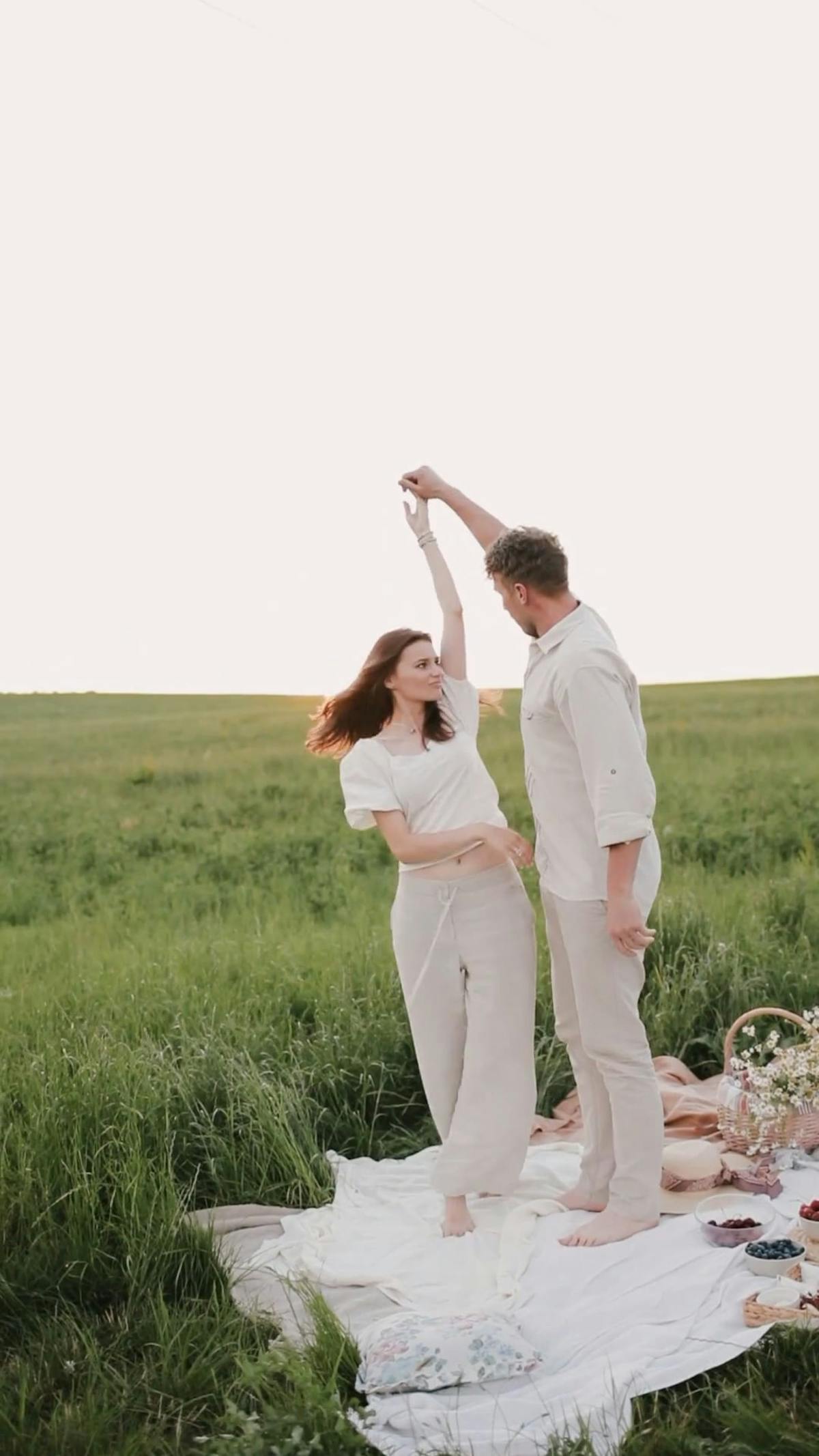 Romantic Couple Dance Videos, Download The BEST Free 4k Stock Video ...