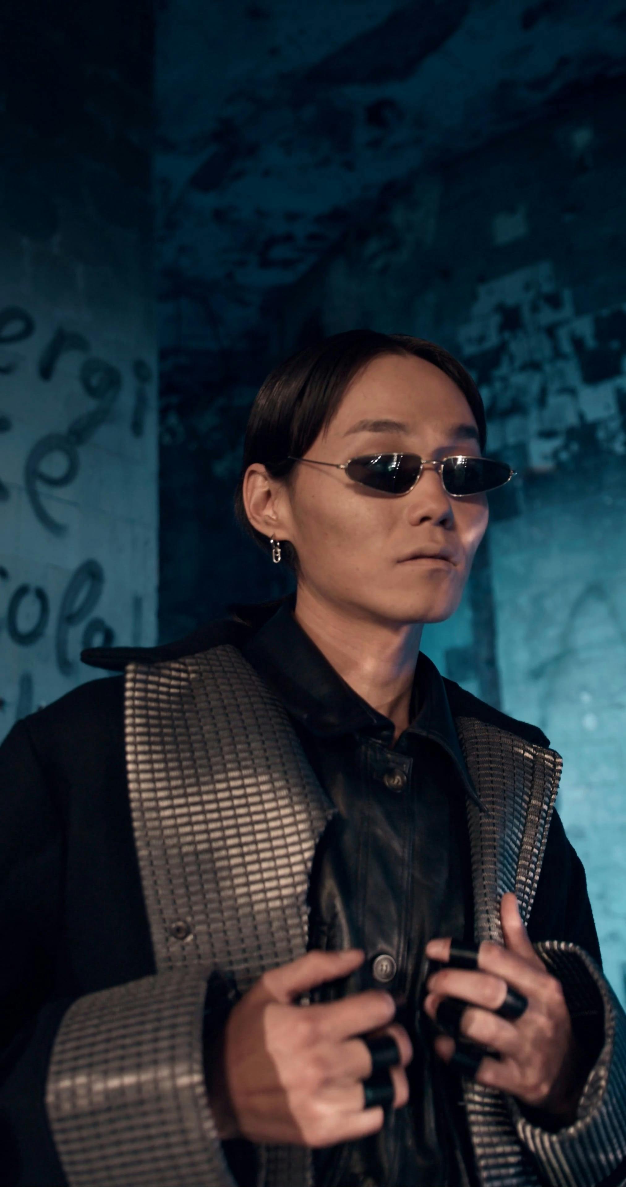 Alternative People Posing Free Stock Video Footage, Royalty-Free 4K ...