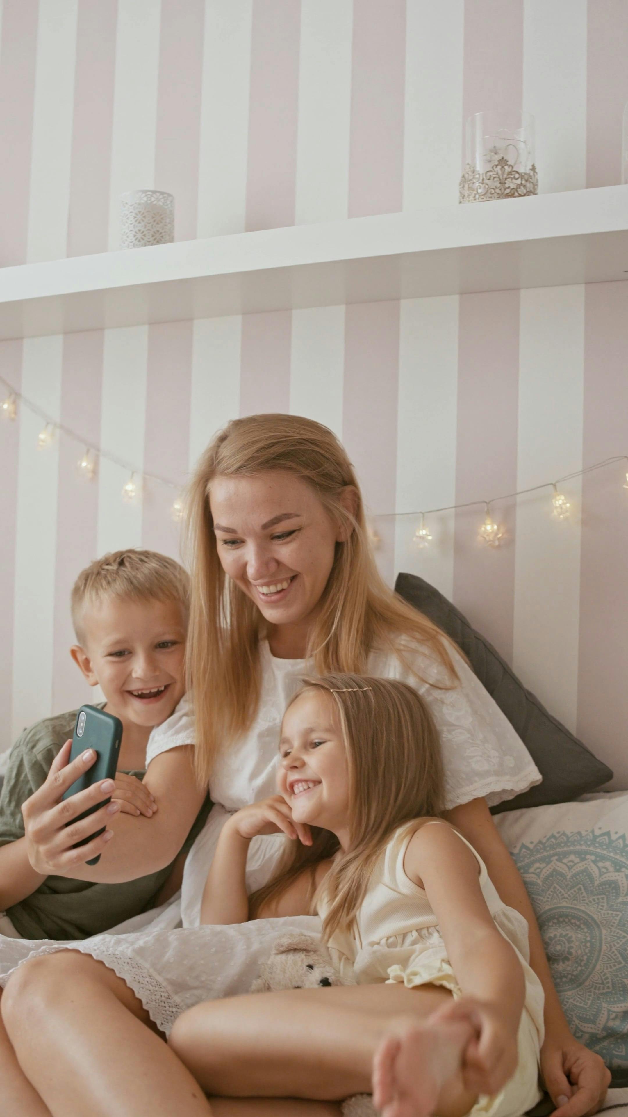 Call Boy Videos, Download The BEST Free 4k Stock Video Footage & Call ...