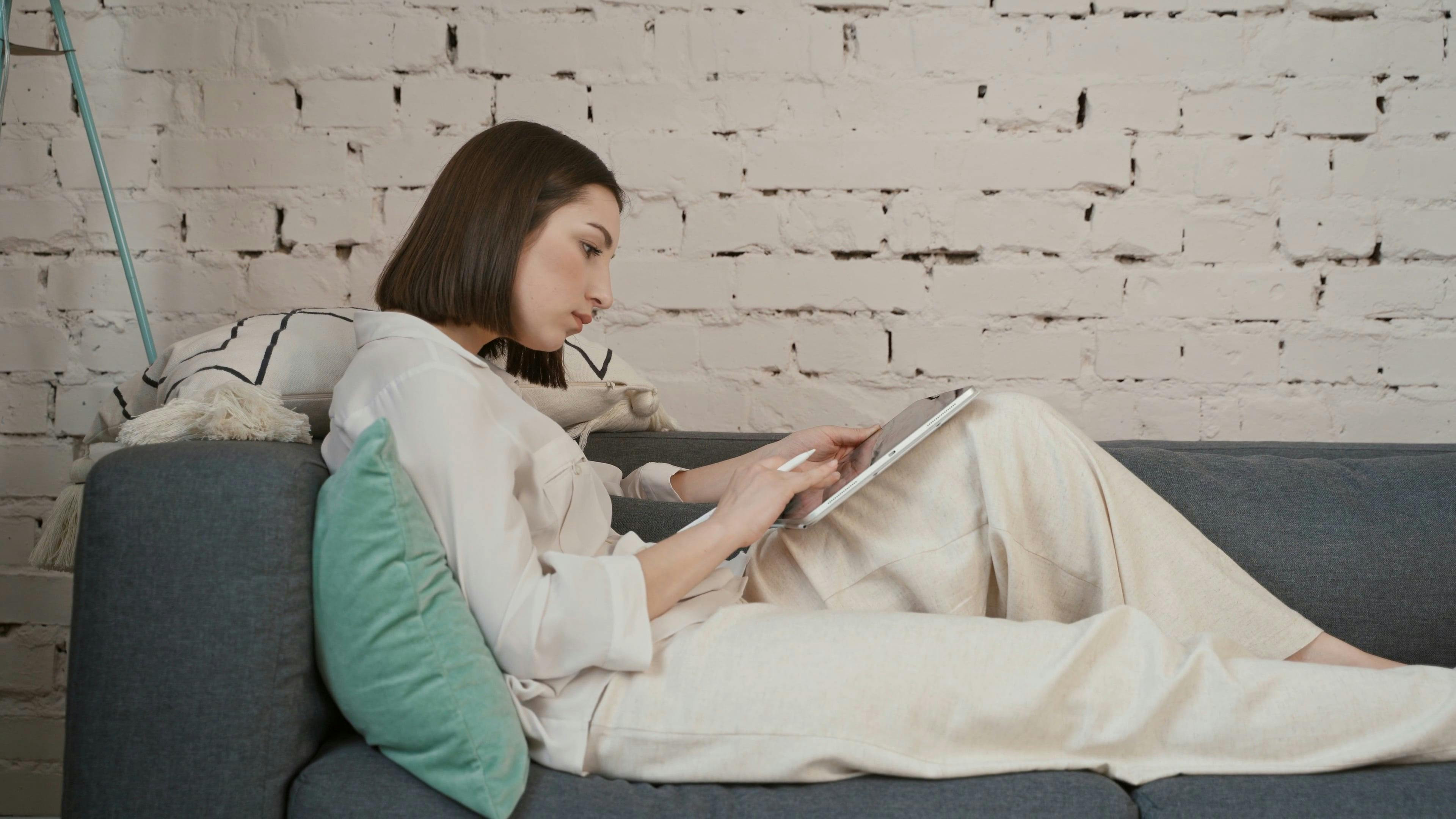 Lazy Artist Videos, Download The BEST Free 4k Stock Video Footage ...