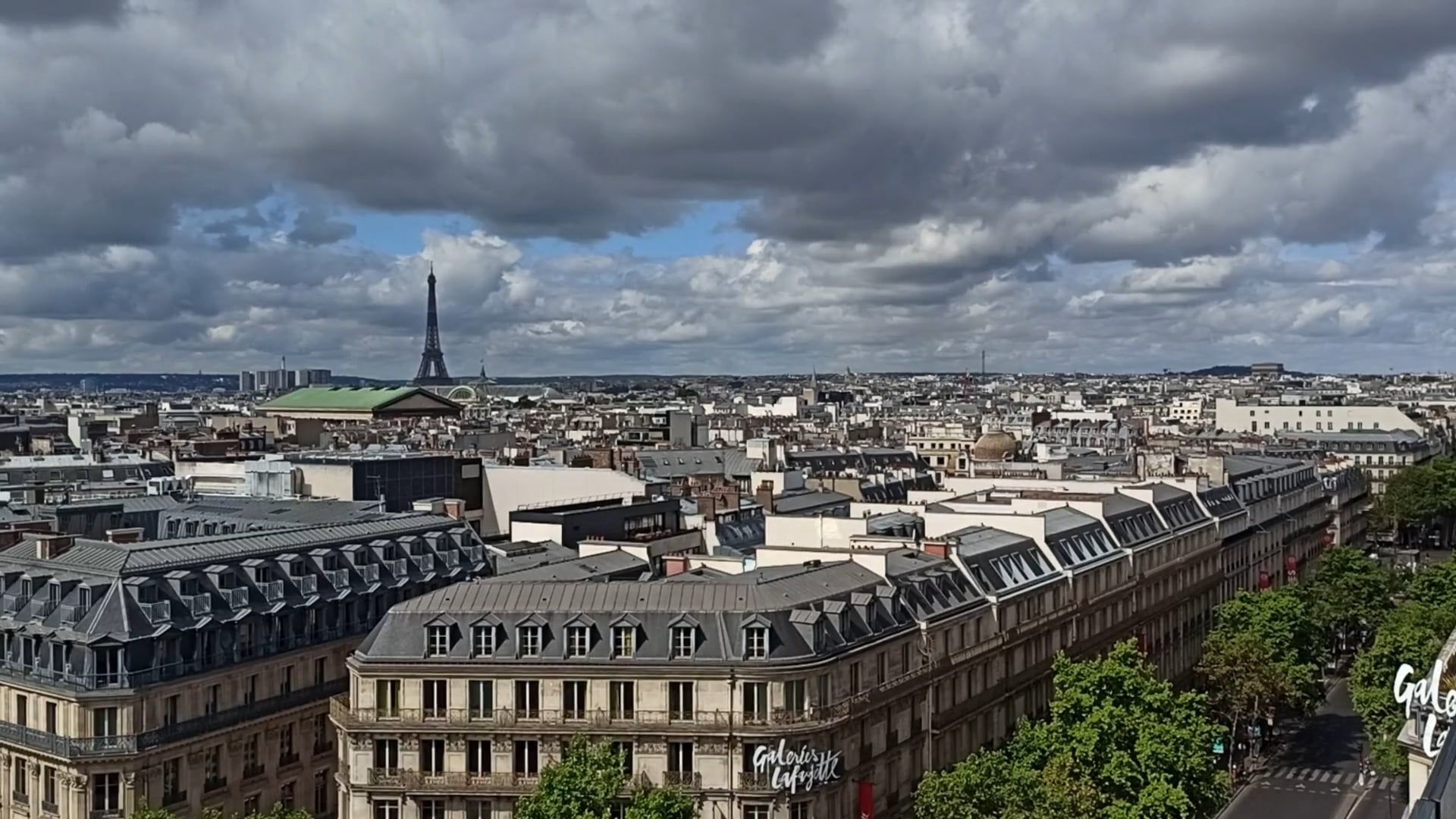 Cityscape Scenery of Paris · Free Stock Video