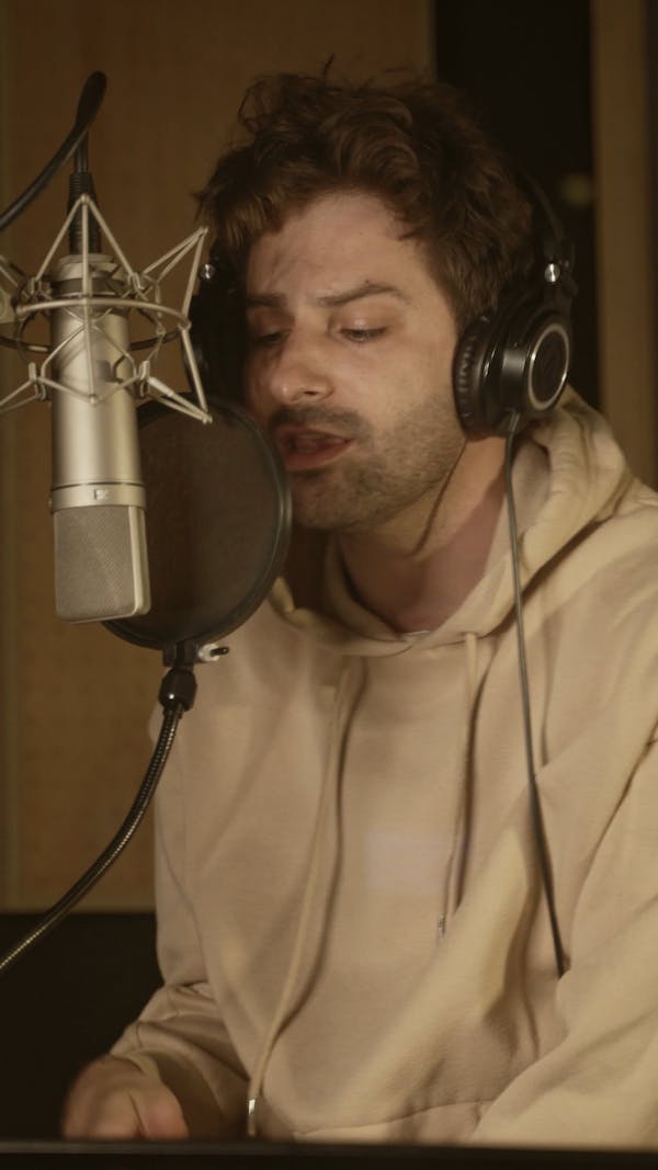 Voice Recording Videos, Download The BEST Free 4k Stock Video Footage ...