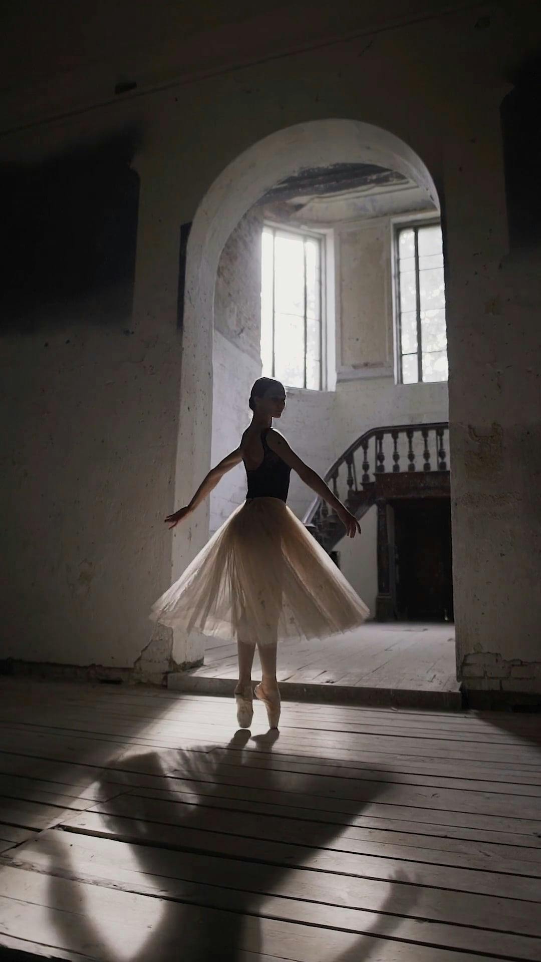 Old Woman Dancing Videos, Download The BEST Free 4k Stock Video Footage ...