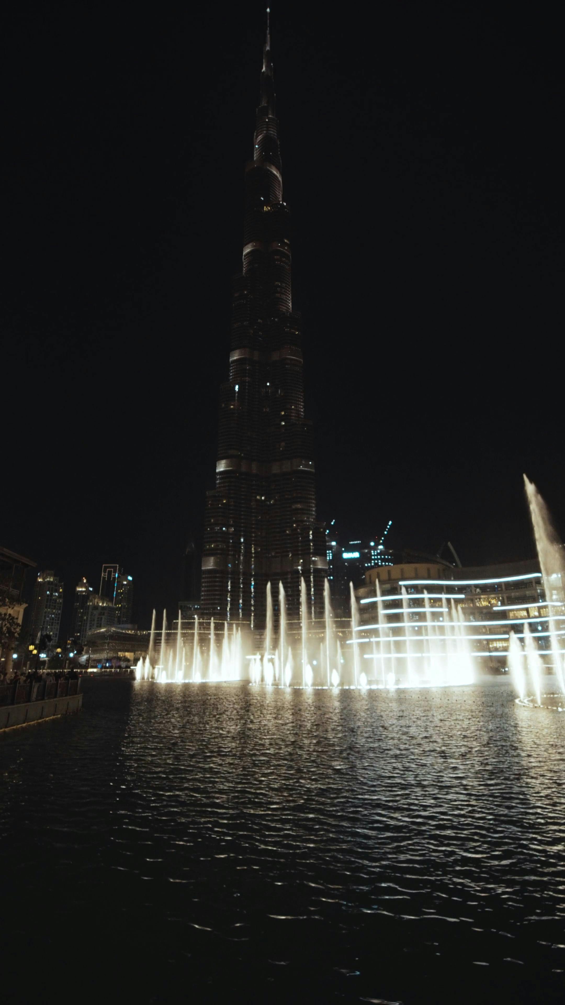 A Spectacular Night Water Show With Dancing Lights · Free Stock Video