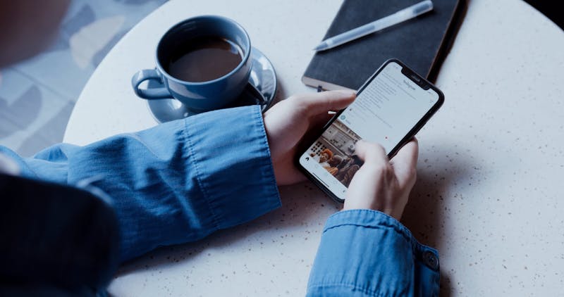 Scrolling Instagram Videos, Download The BEST Free 4k Stock Video ...