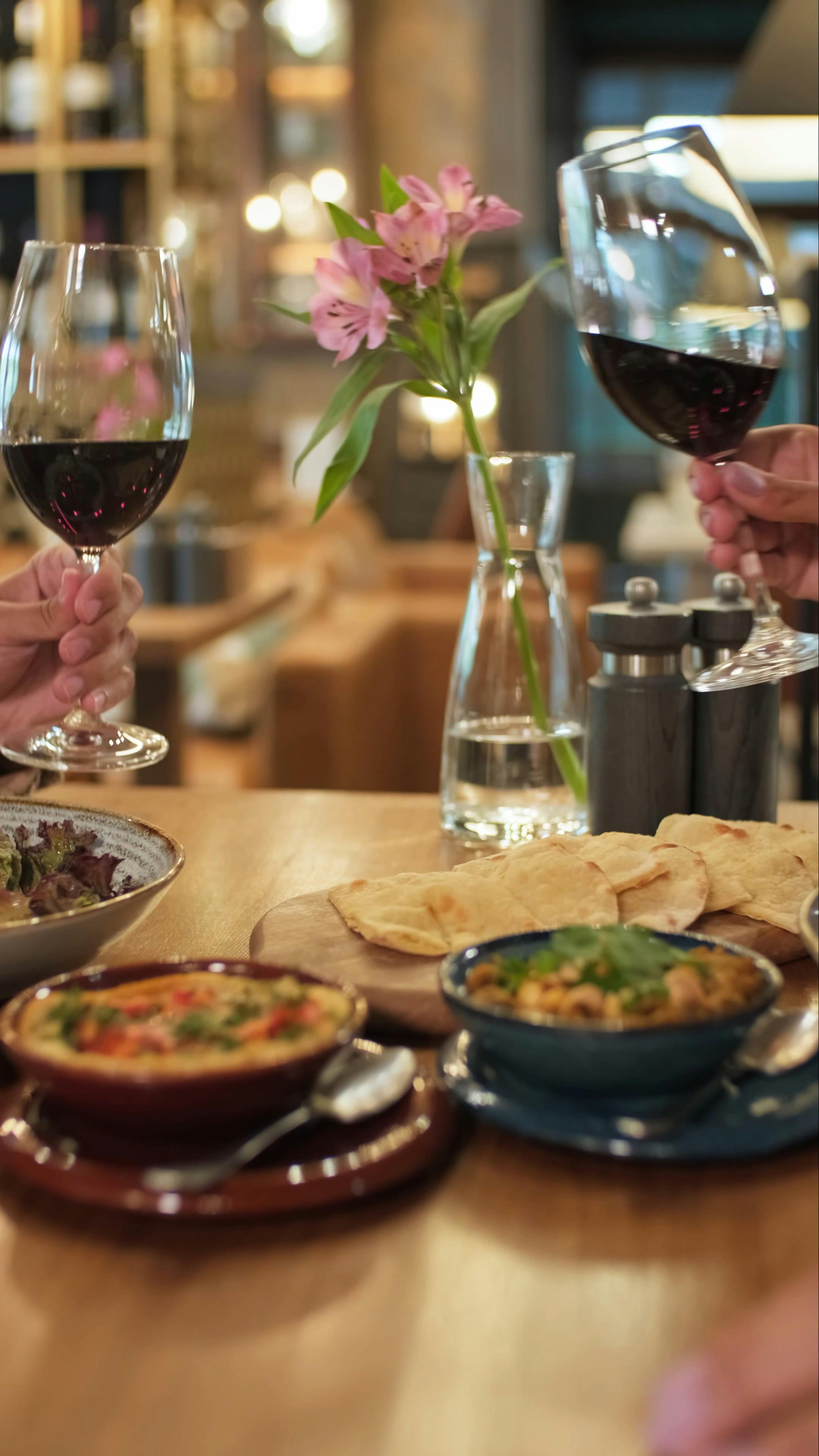 Restaurant Food Videos, Download The BEST Free 4k Stock Video Footage ...