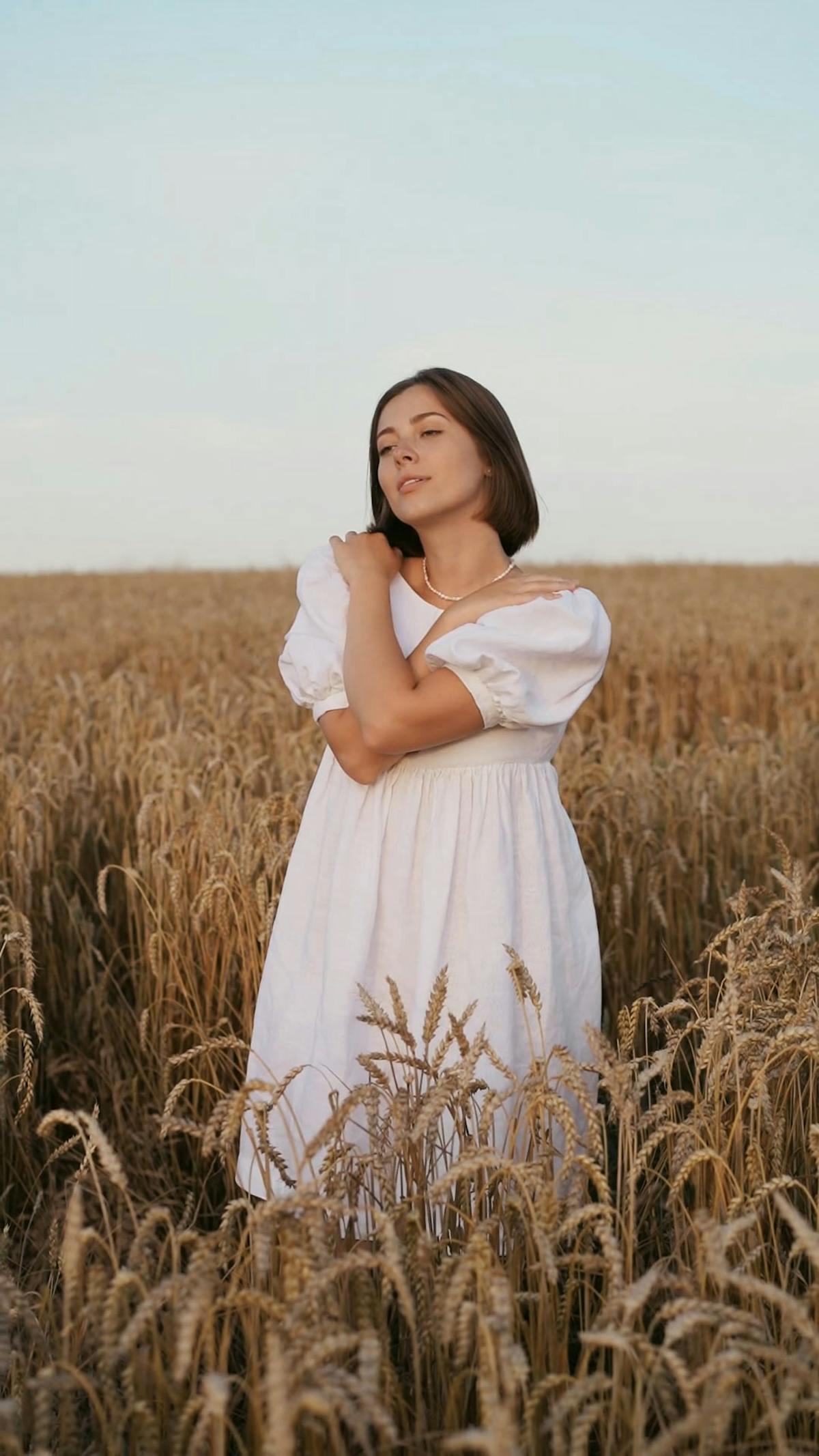 Emily Field Model Videos, Download The BEST Free 4k Stock Video Footage ...