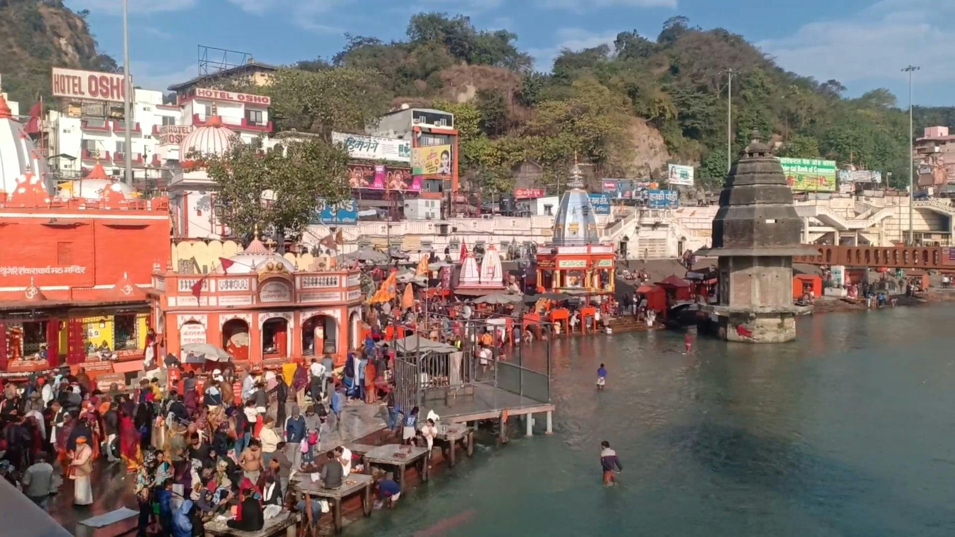 Time Lapse Video of People Bathing in Holi Ganga at Haridwar · Free ...