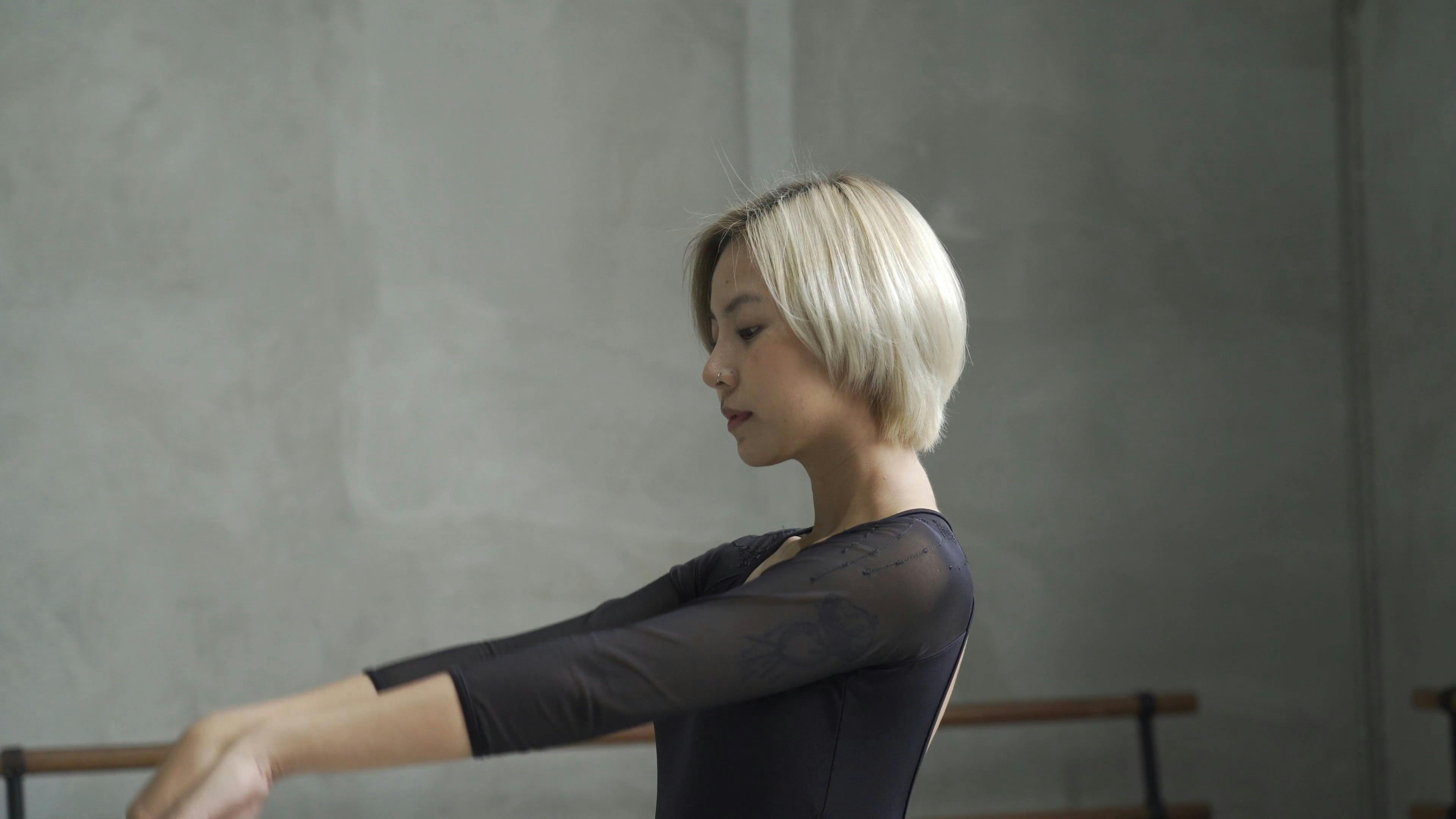 Woman Doing Ballet · Free Stock Video