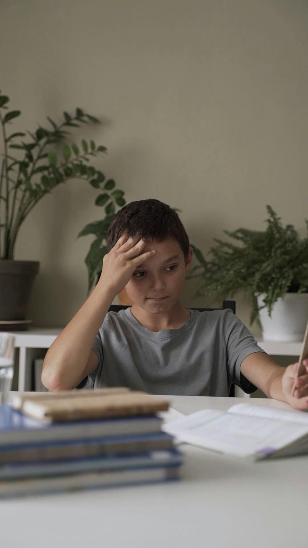 Kid Thinking Videos, Download The BEST Free 4k Stock Video Footage ...