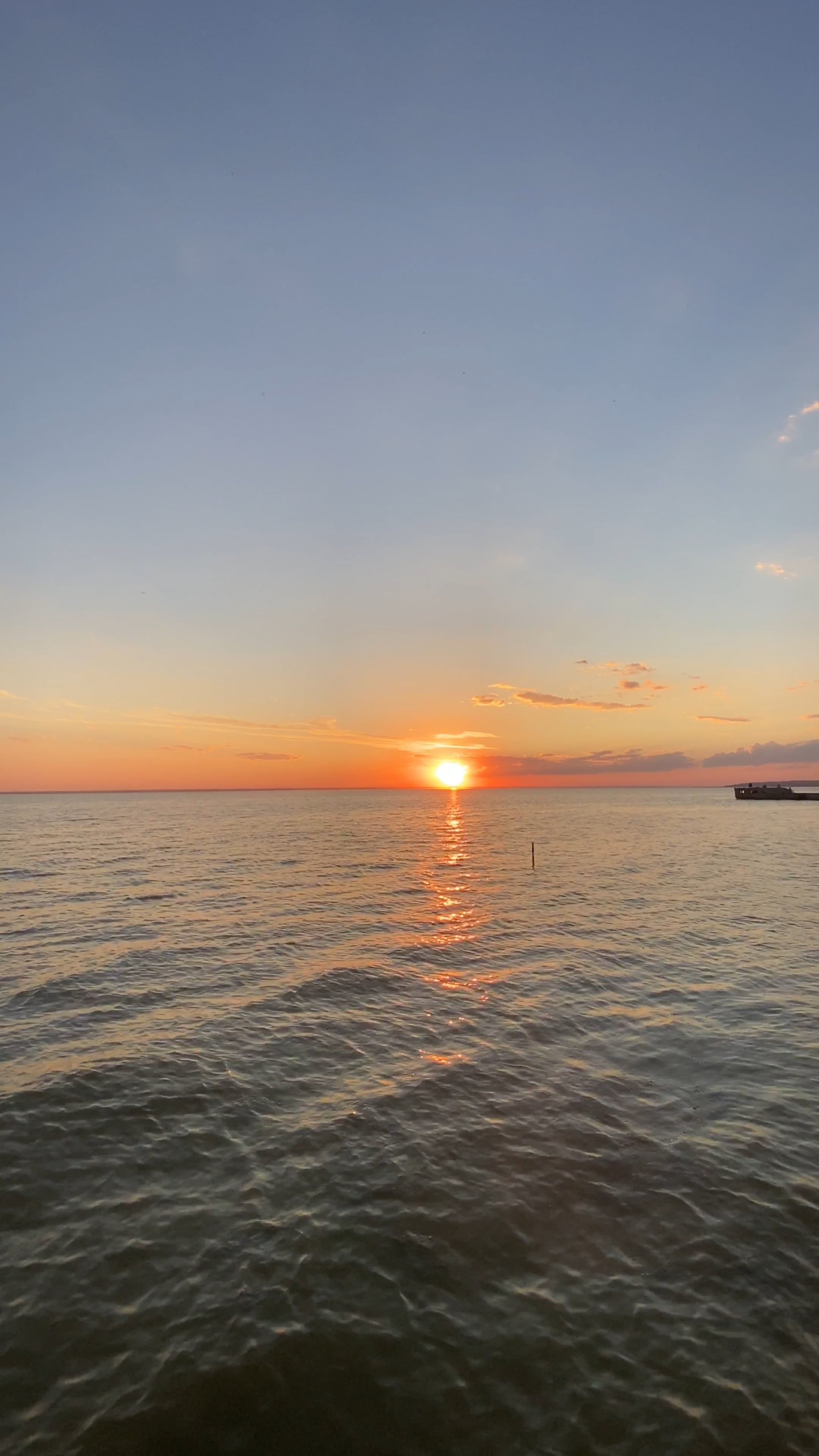 Footage of a Peaceful Sunset · Free Stock Video