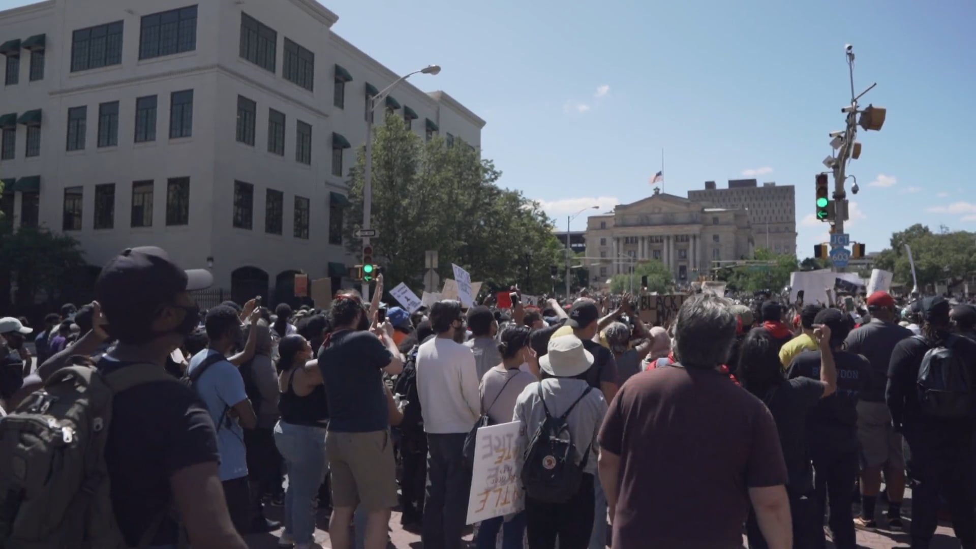 Vidéo gratuite de activisme, activistes, affiches