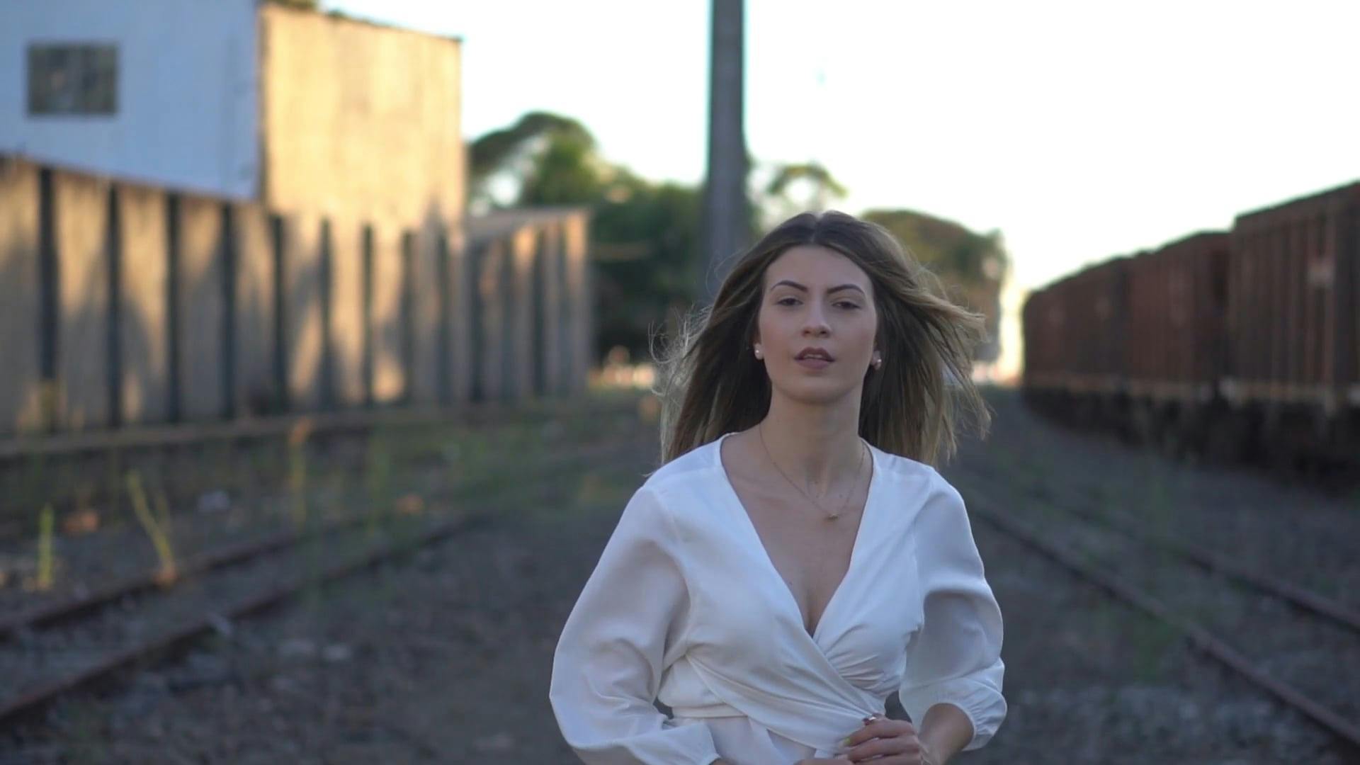 Beautiful Woman Running Towards Camera in Slow Motion · Free Stock Video