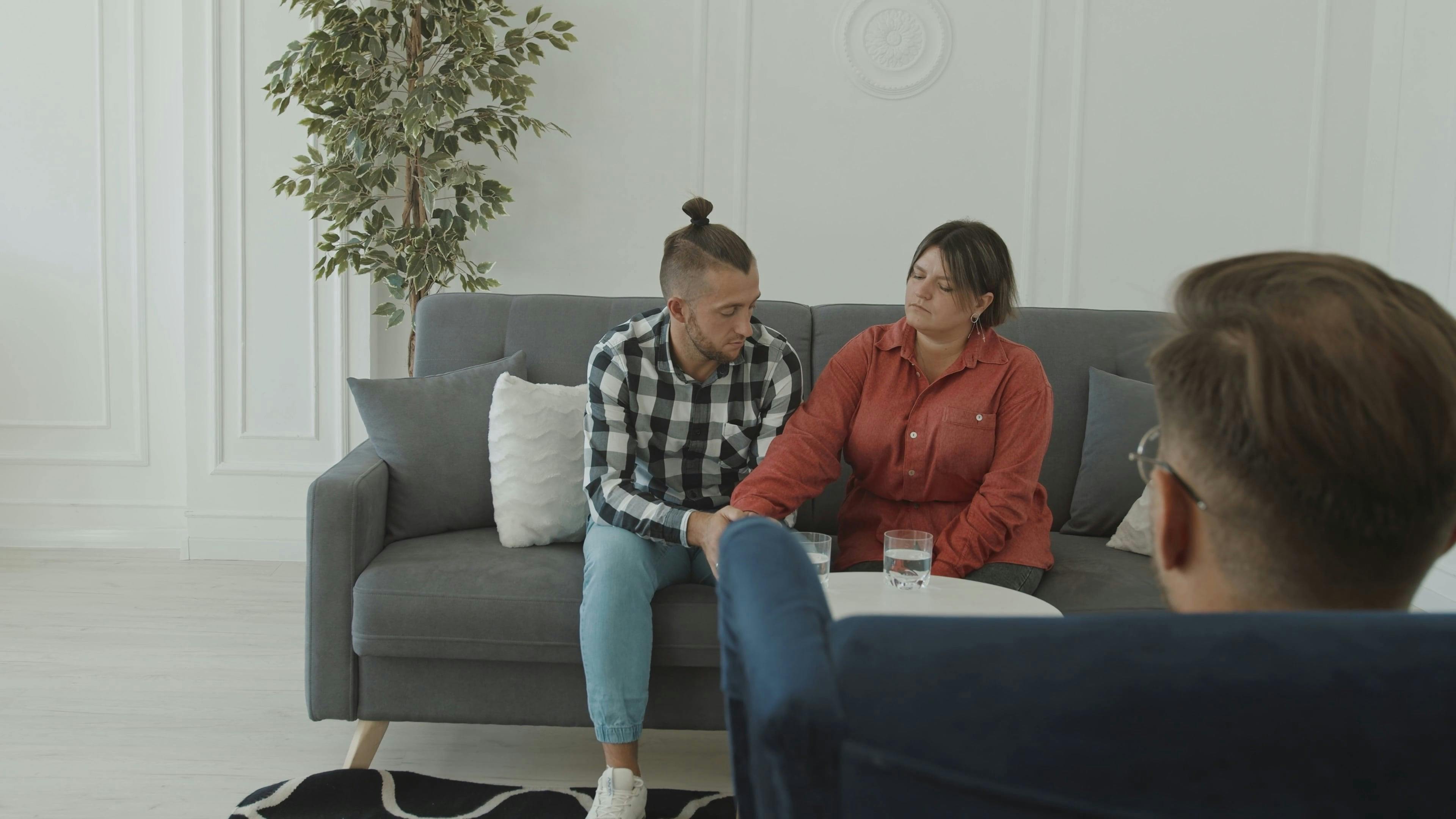 Talk To Clients Videos, Download The BEST Free 4k Stock Video Footage ...