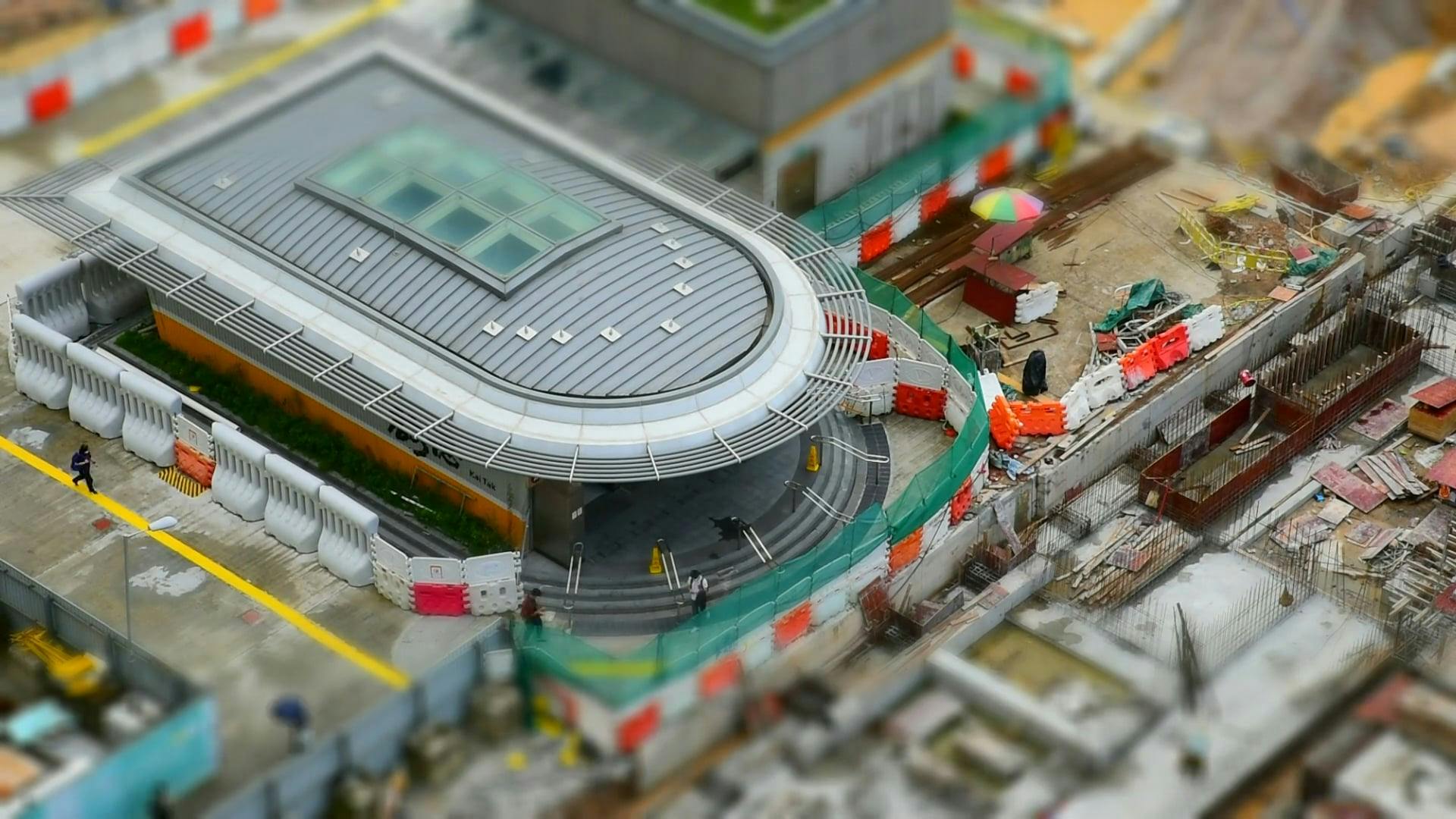 People Entering And Exiting Building Videos, Download The BEST Free 4k ...