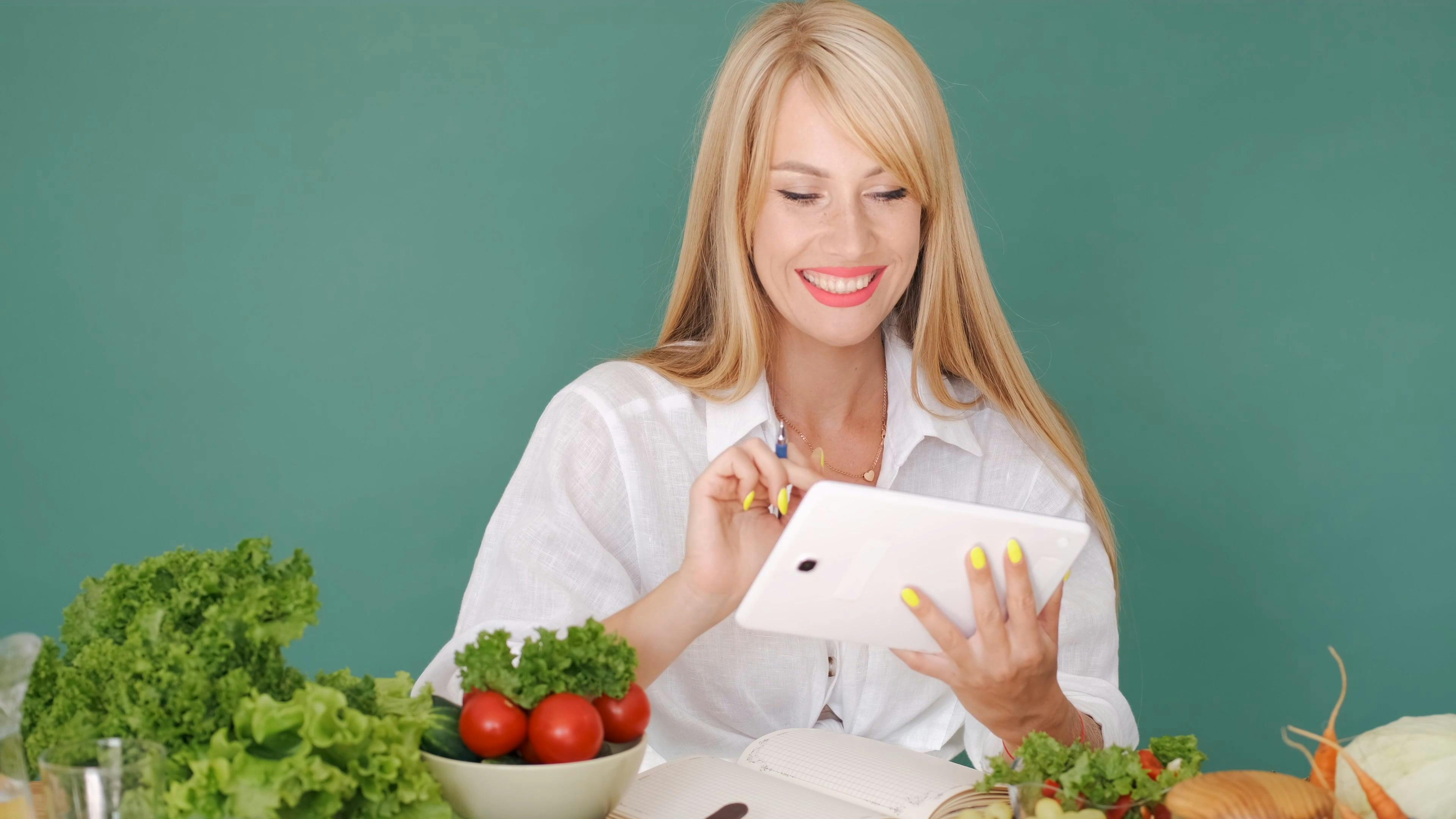 Study Cooking Videos, Download The BEST Free 4k Stock Video Footage ...