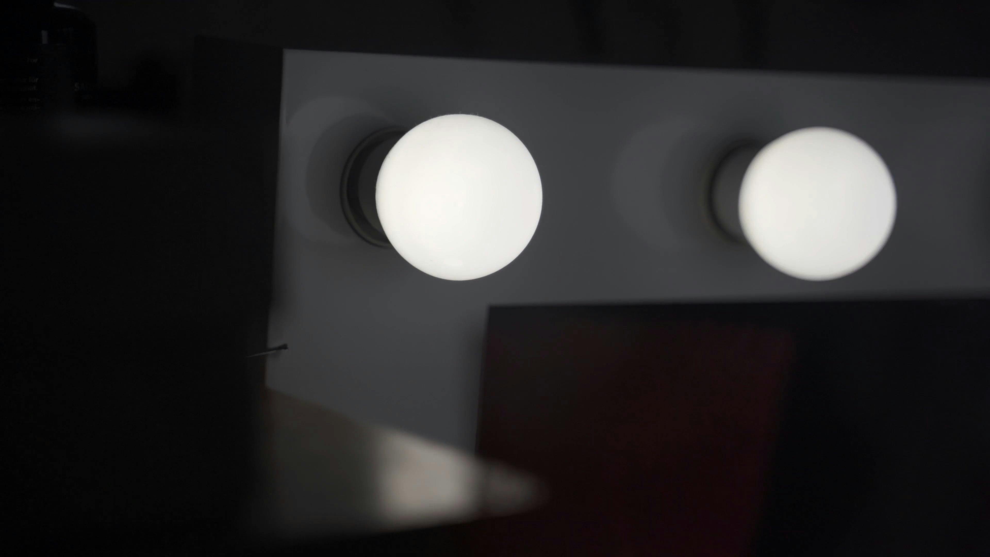 Light Bulb Going On and Off · Free Stock Video