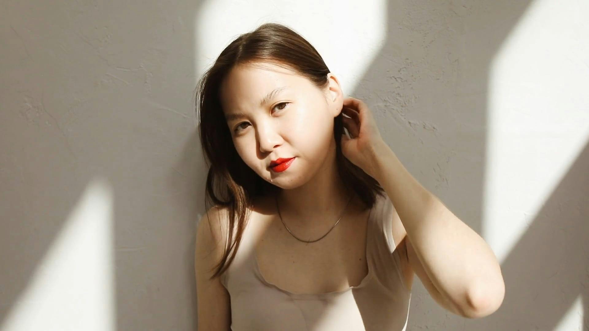 Woman Modeling and Posing Free Stock Video Footage, Royalty-Free 4K ...