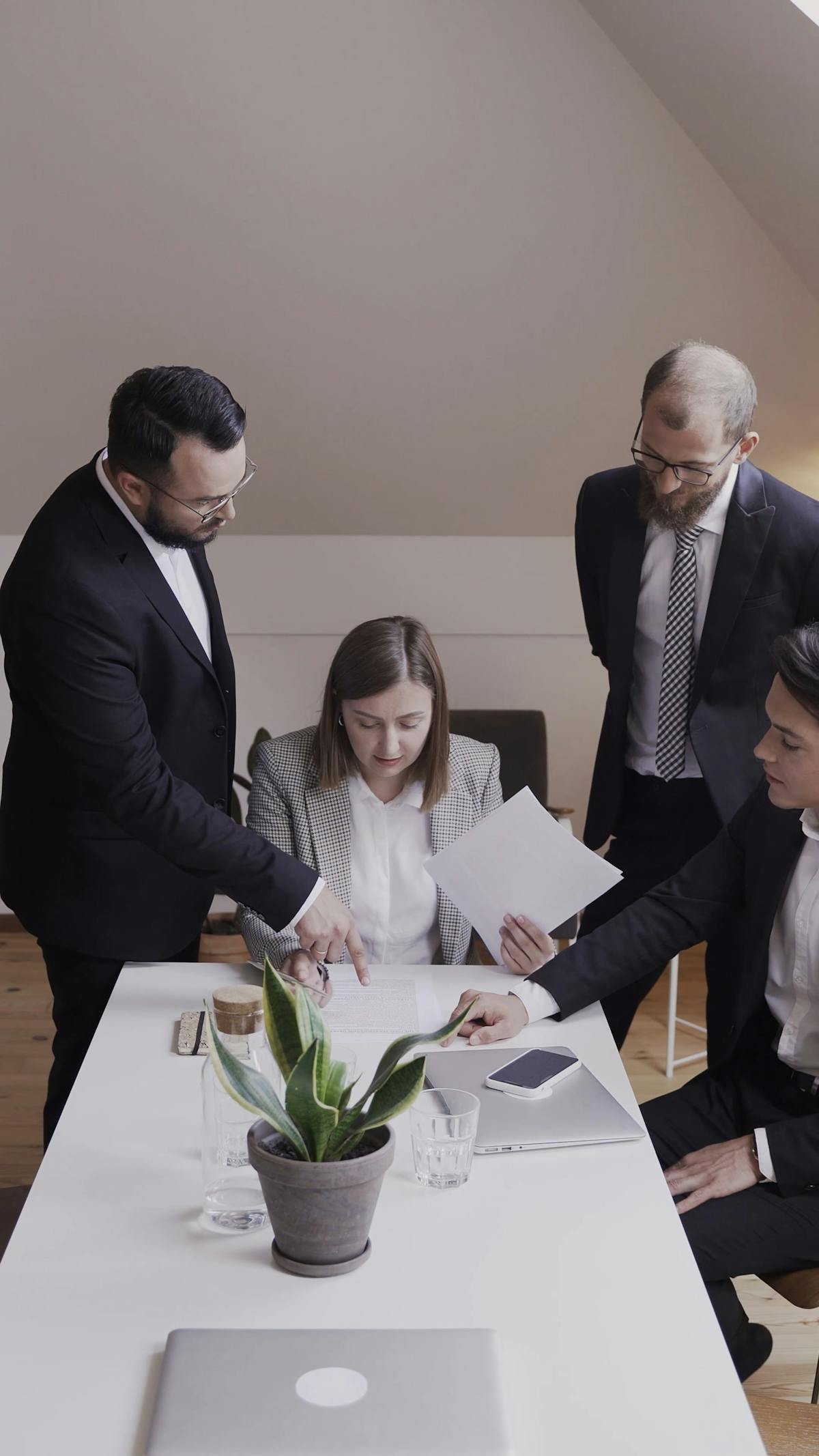 Man Talking Videos, Download The BEST Free 4k Stock Video Footage & Man ...