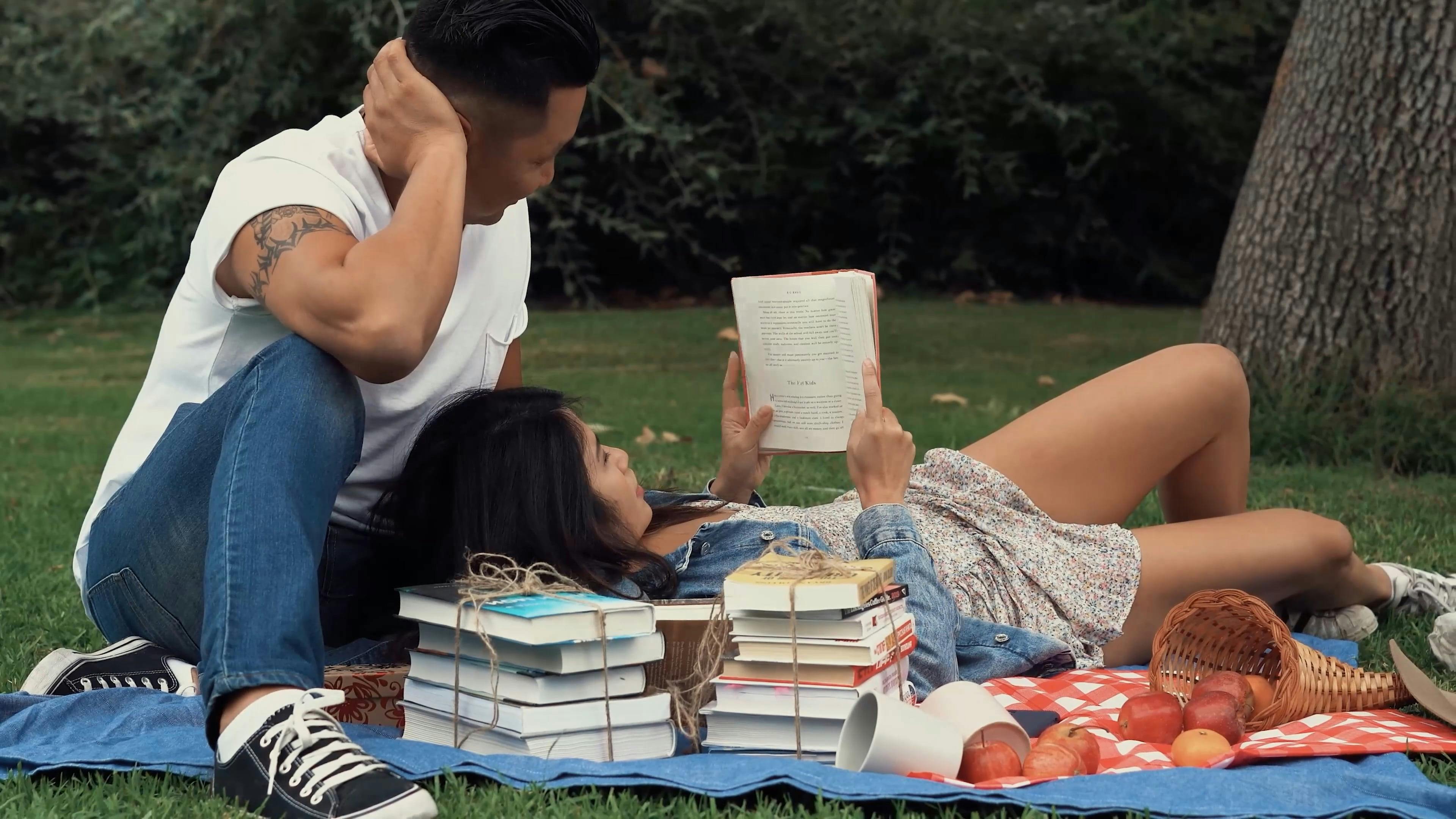 Books Stack Videos, Download The BEST Free 4k Stock Video Footage ...