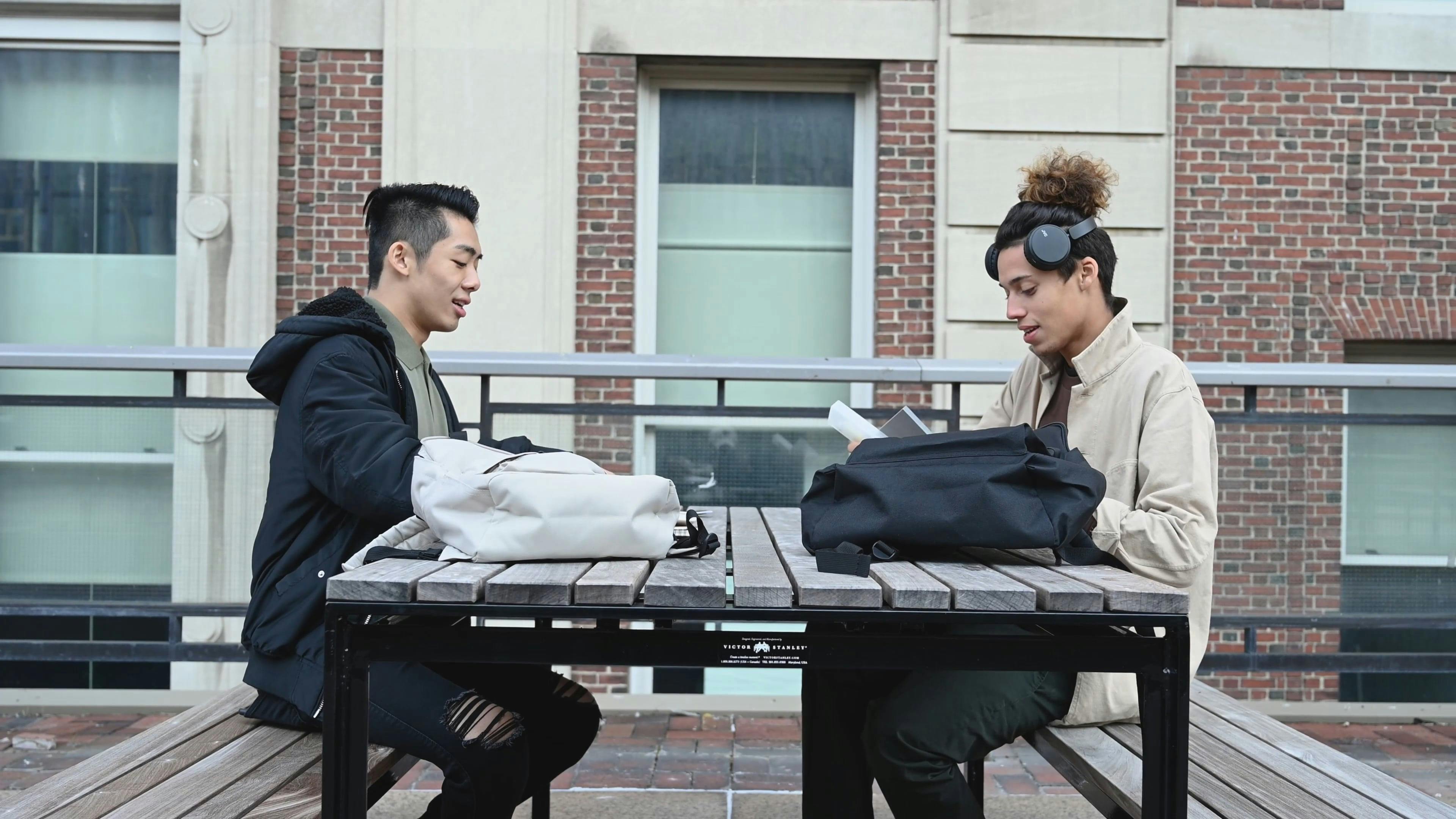 Collage Students Videos, Download The BEST Free 4k Stock Video Footage ...