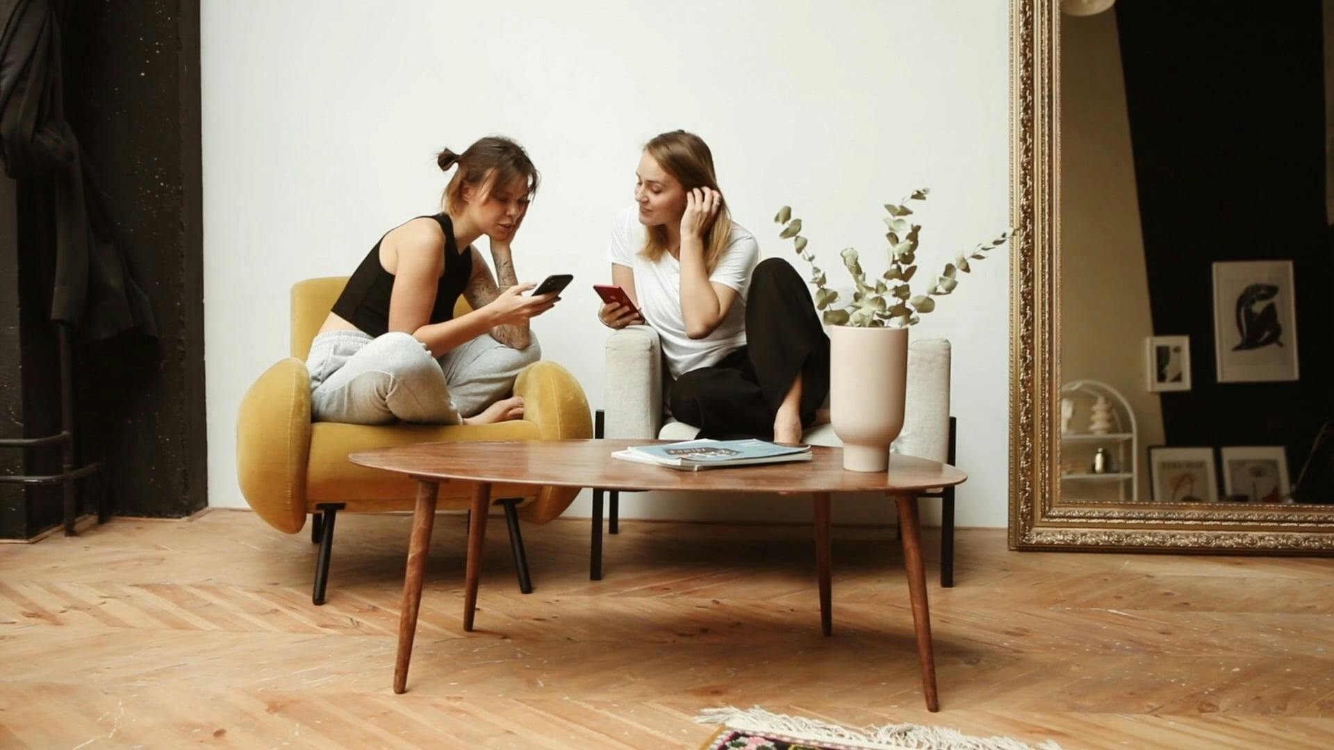 Girls Networking Videos, Download The BEST Free 4k Stock Video Footage ...