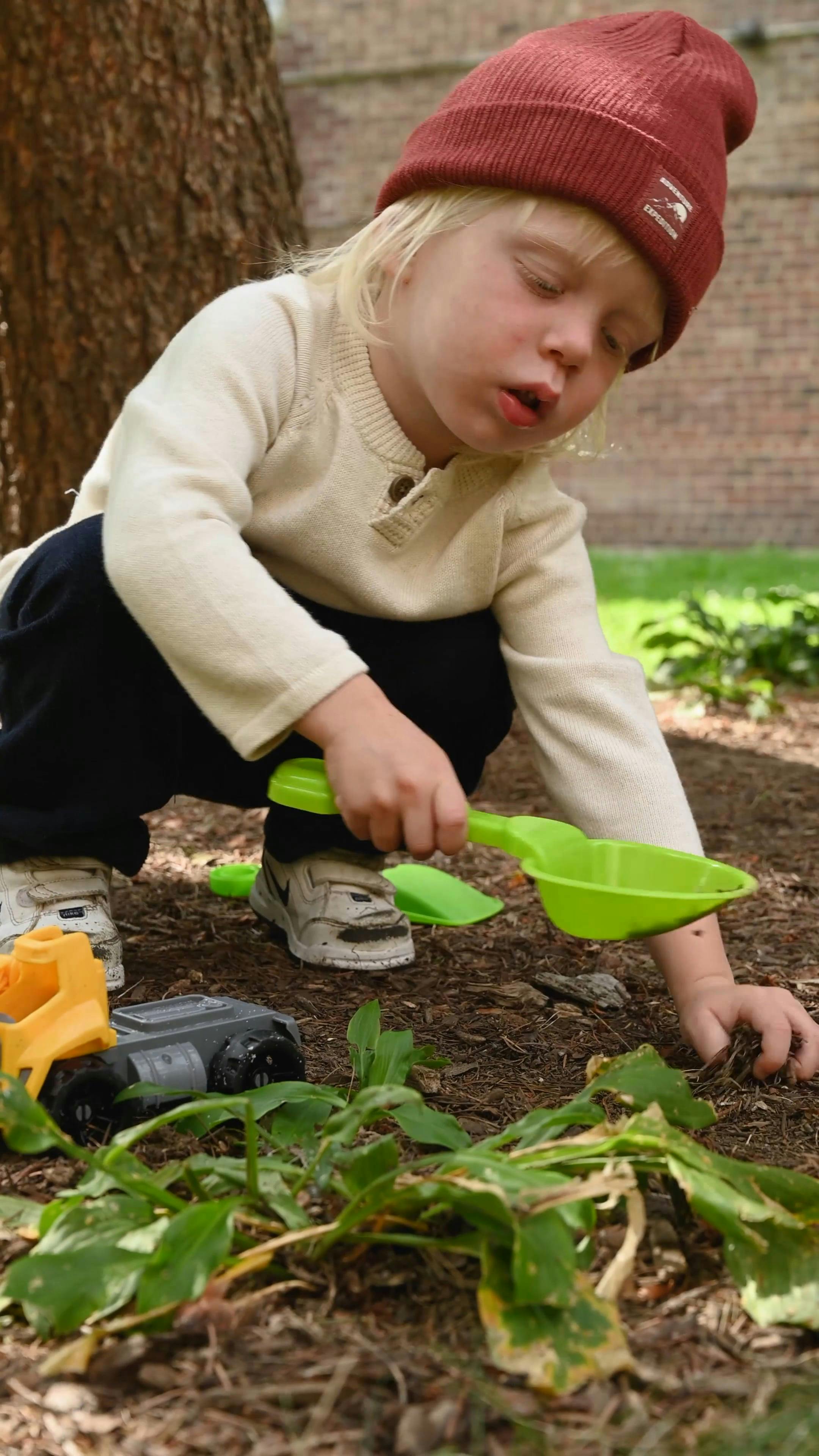 Kids Planting Trees Videos, Download The BEST Free 4k Stock Video ...