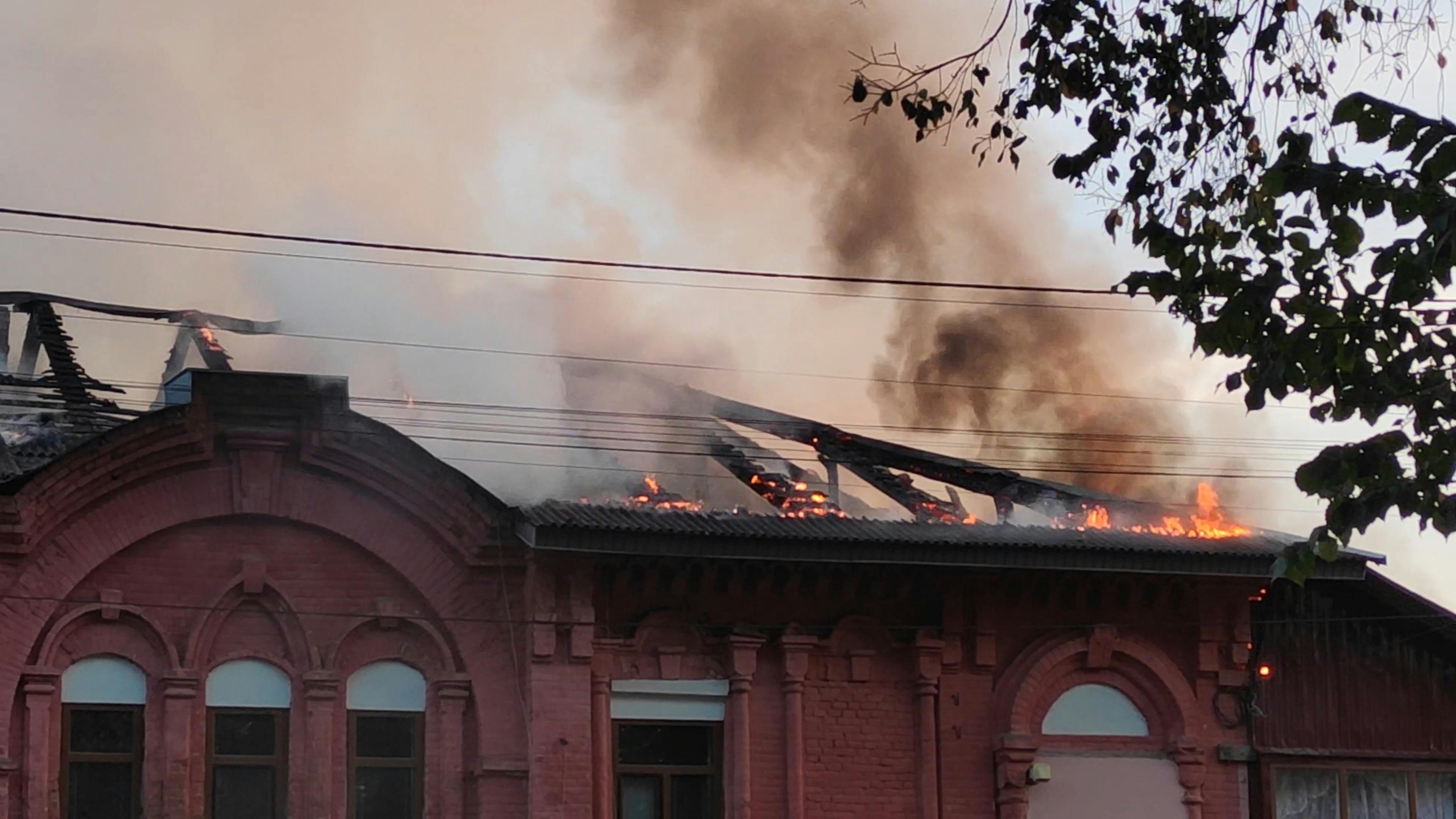 Video of a House on Fire Free Stock Video Footage, Royalty-Free 4K & HD ...