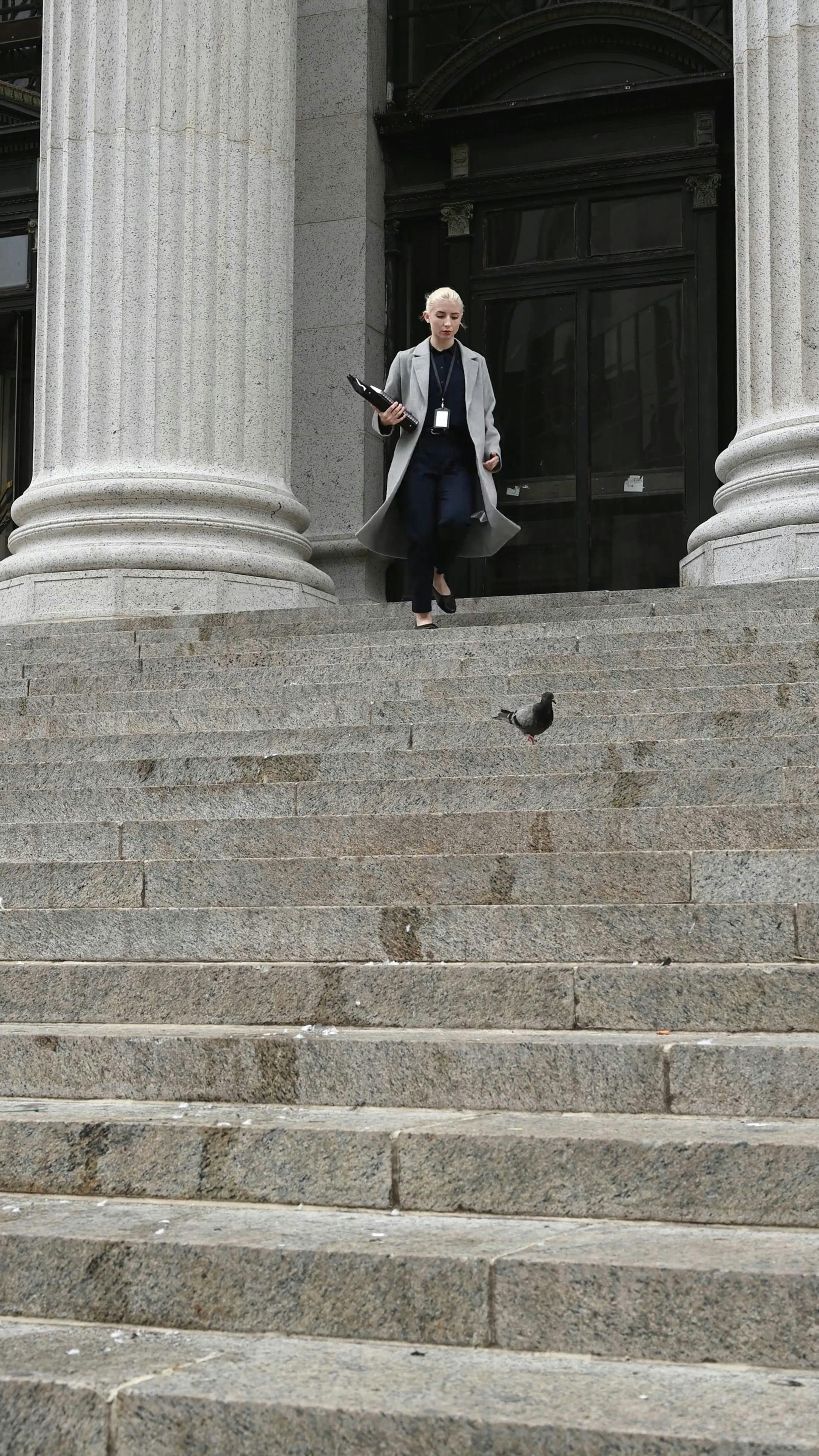 Humans Rushing Videos, Download The BEST Free 4k Stock Video Footage ...